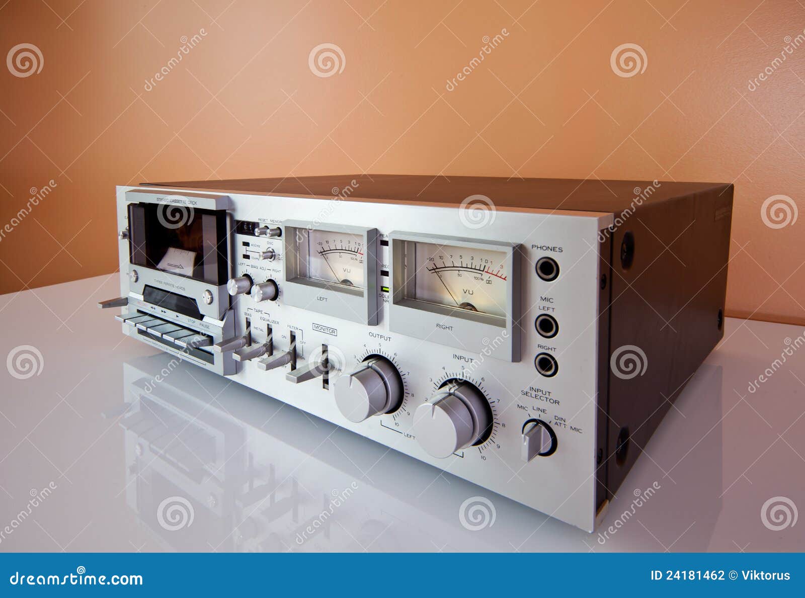 Stereo Cassette Tape Deck Recorder Player Stock Photo - Image of angle ...