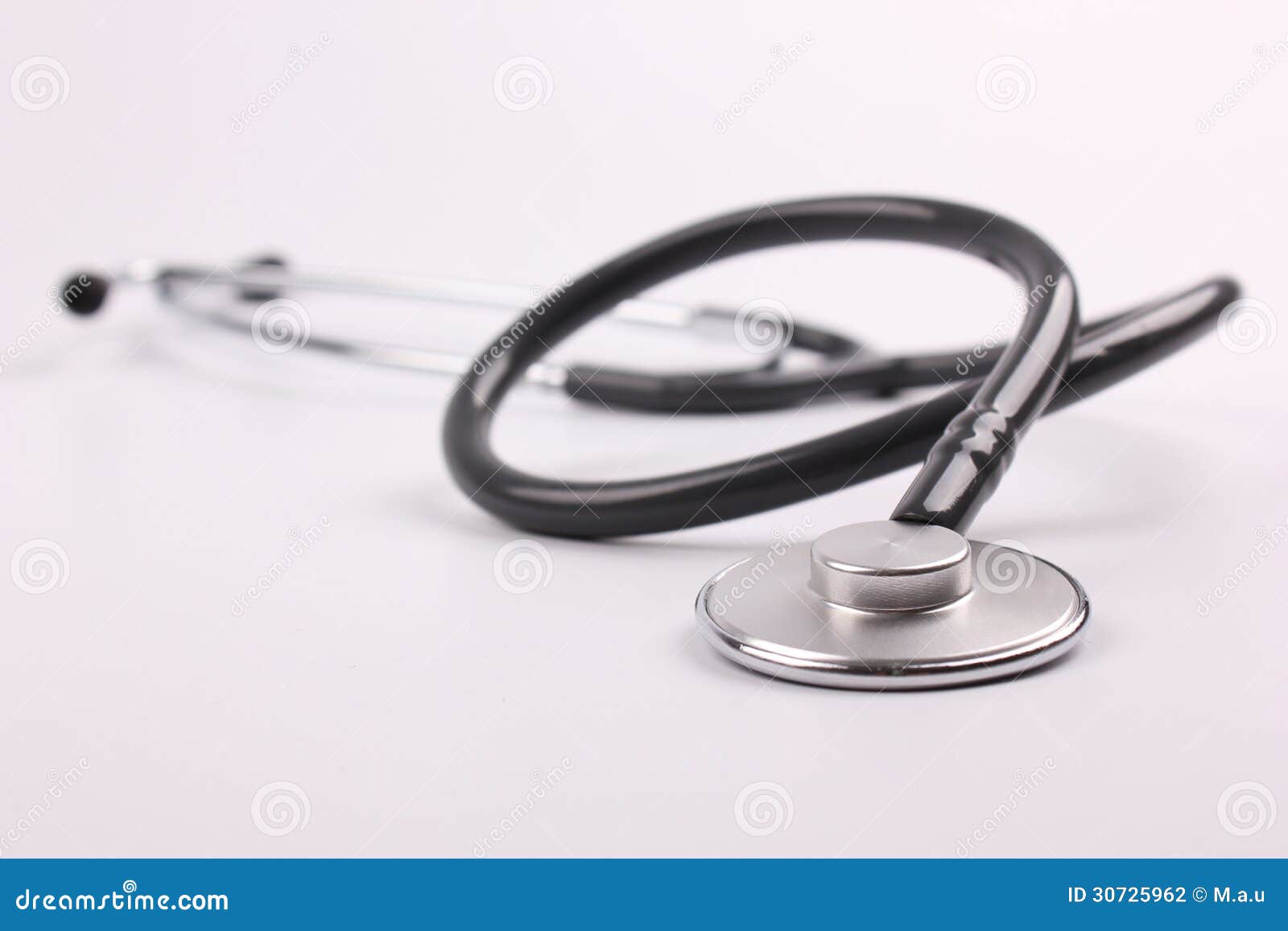 Stethoscoop stock foto. Image of luisteren, medisch, gegevens - 30725962