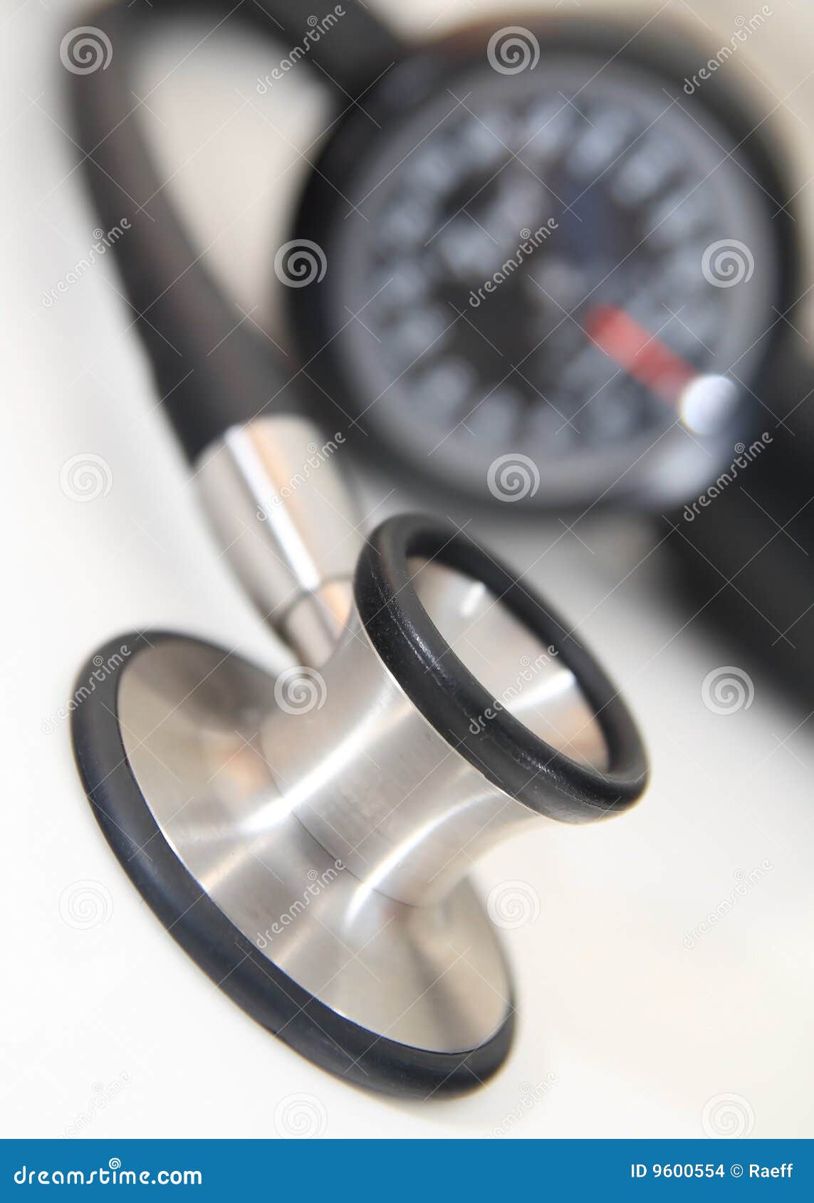 Stethoscoop stock foto. Image of cardiovasculair, levensstijl - 9600554