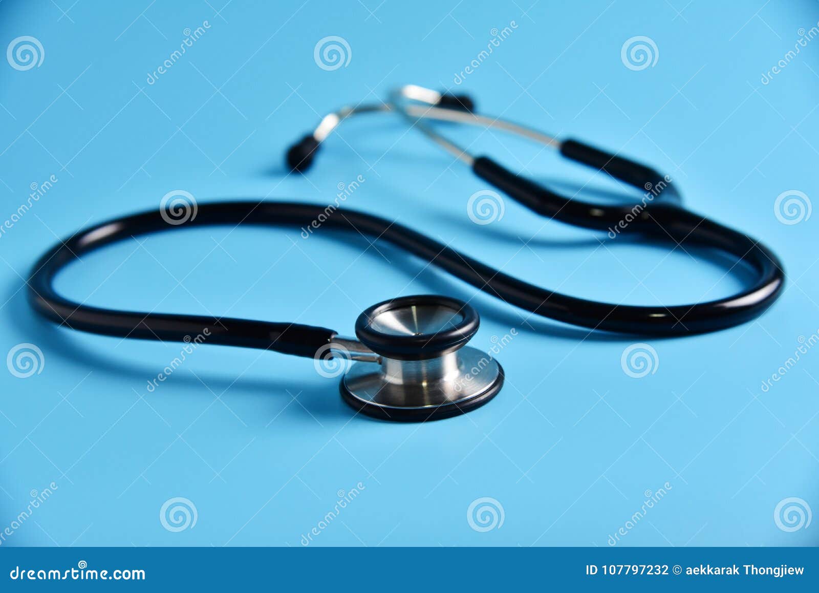 Stethoscope on Blue Background. Stock Photo - Image of exam, lung ...