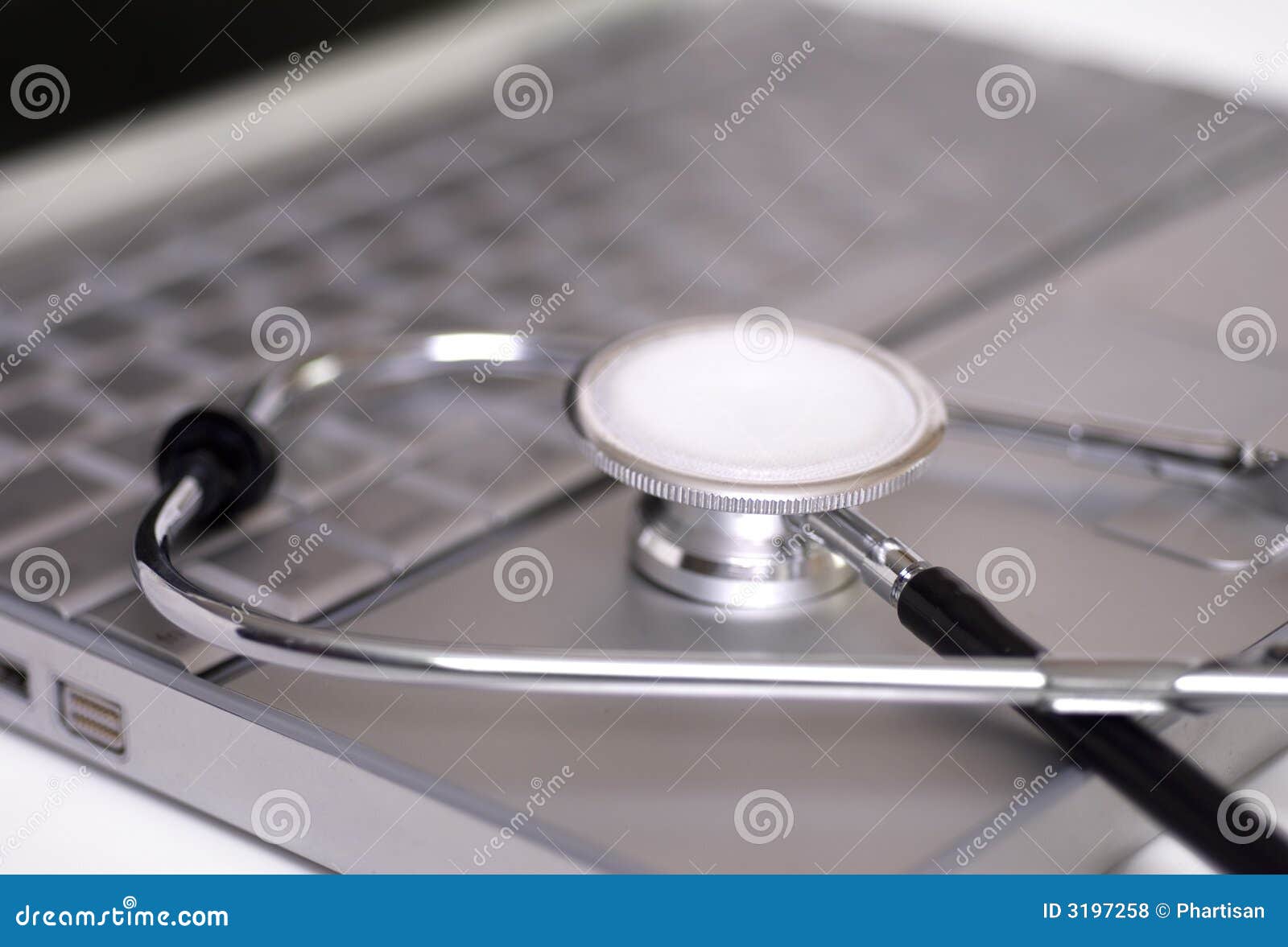 Stethoscope Laying on Computer Stock Photo - Image of doctor, data: 3197258