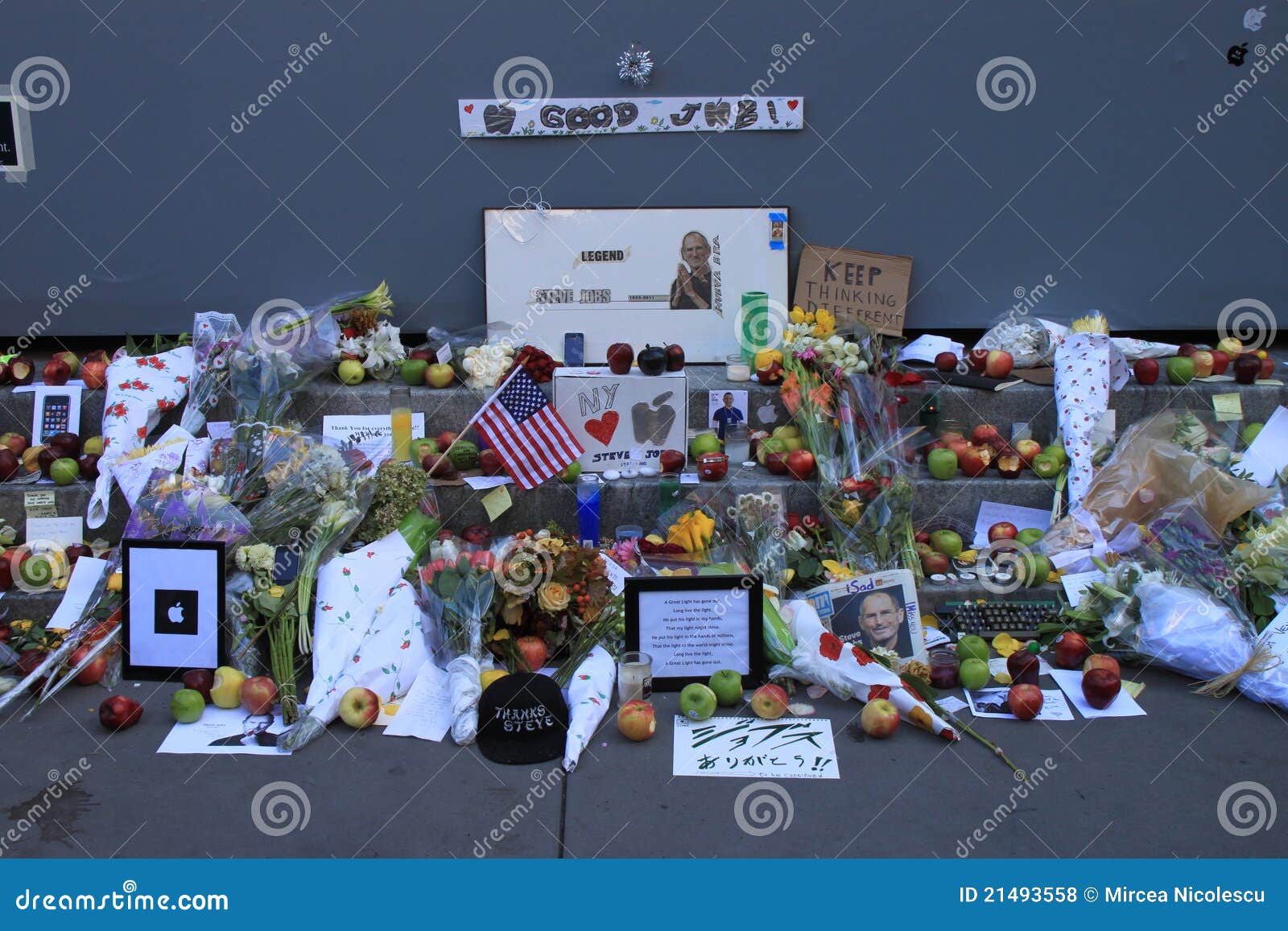 Steve Jobs memorial editorial stock photo. Image of memory - 21493558