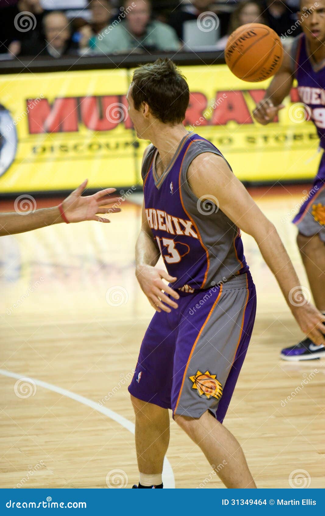 Steve Nash Goes Behind the Back Image stock éditorial - Image du rapide ...