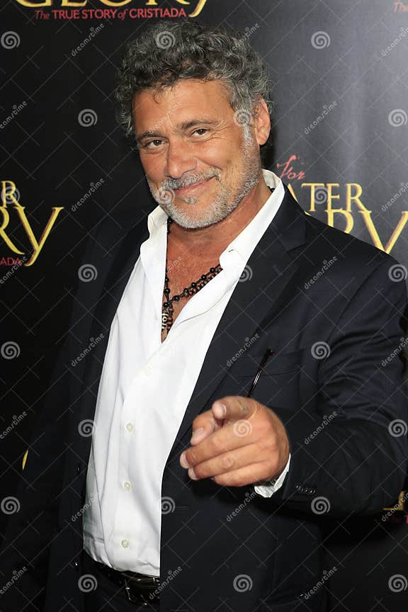 Steven Bauer editorial stock photo. Image of hills, bauer - 25274603