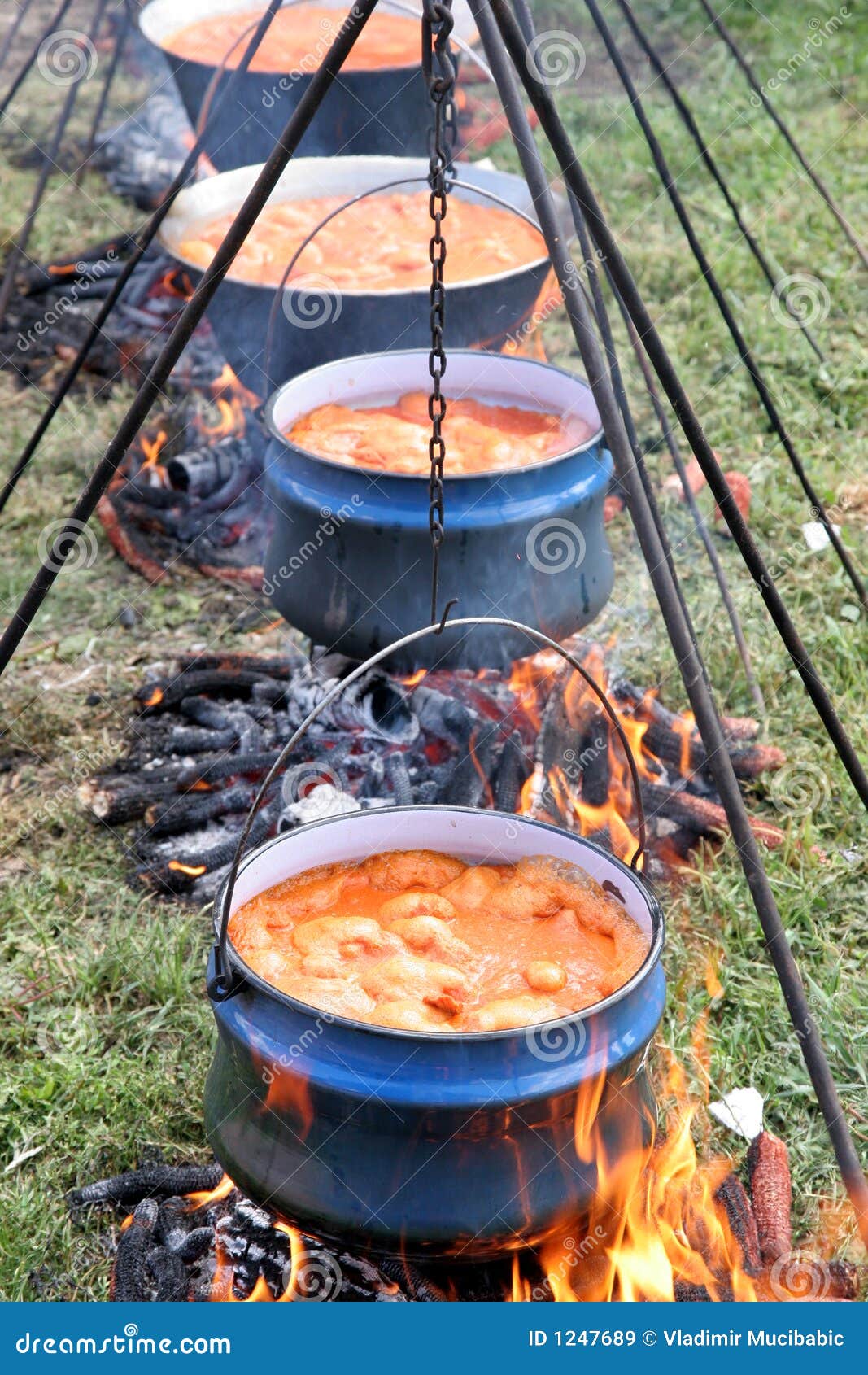 2,837 Outdoor Stew Stock Photos - Free & Royalty-Free Stock Photos from ...