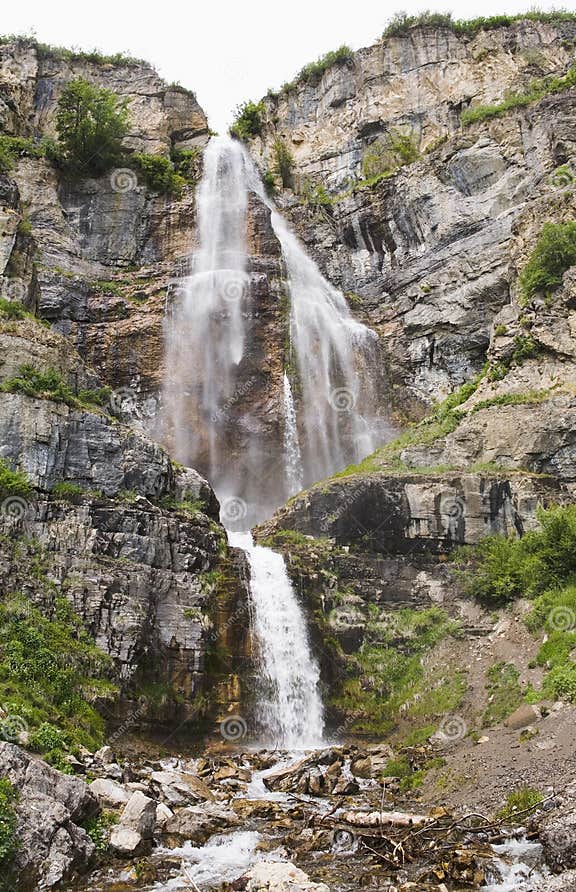 Stewart Falls in Utah stock image. Image of falls, waterfall - 6015691