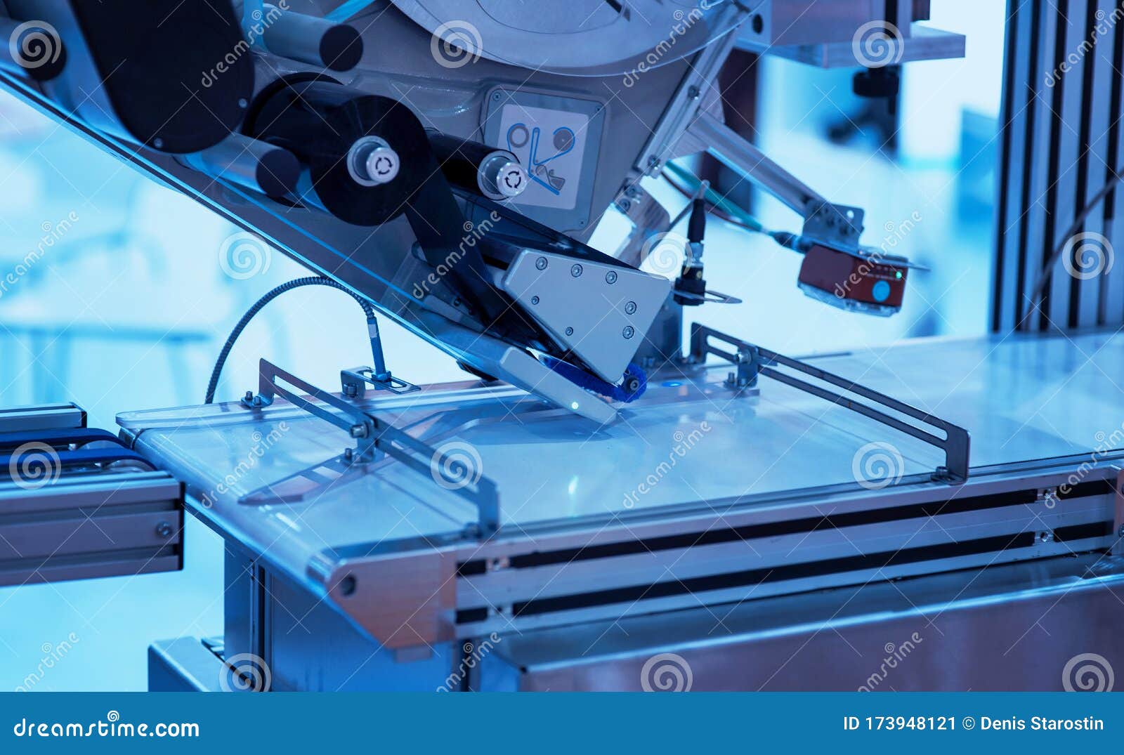 Sticker Label Printer. Barcode Digital Printer and Applicator Machine ...