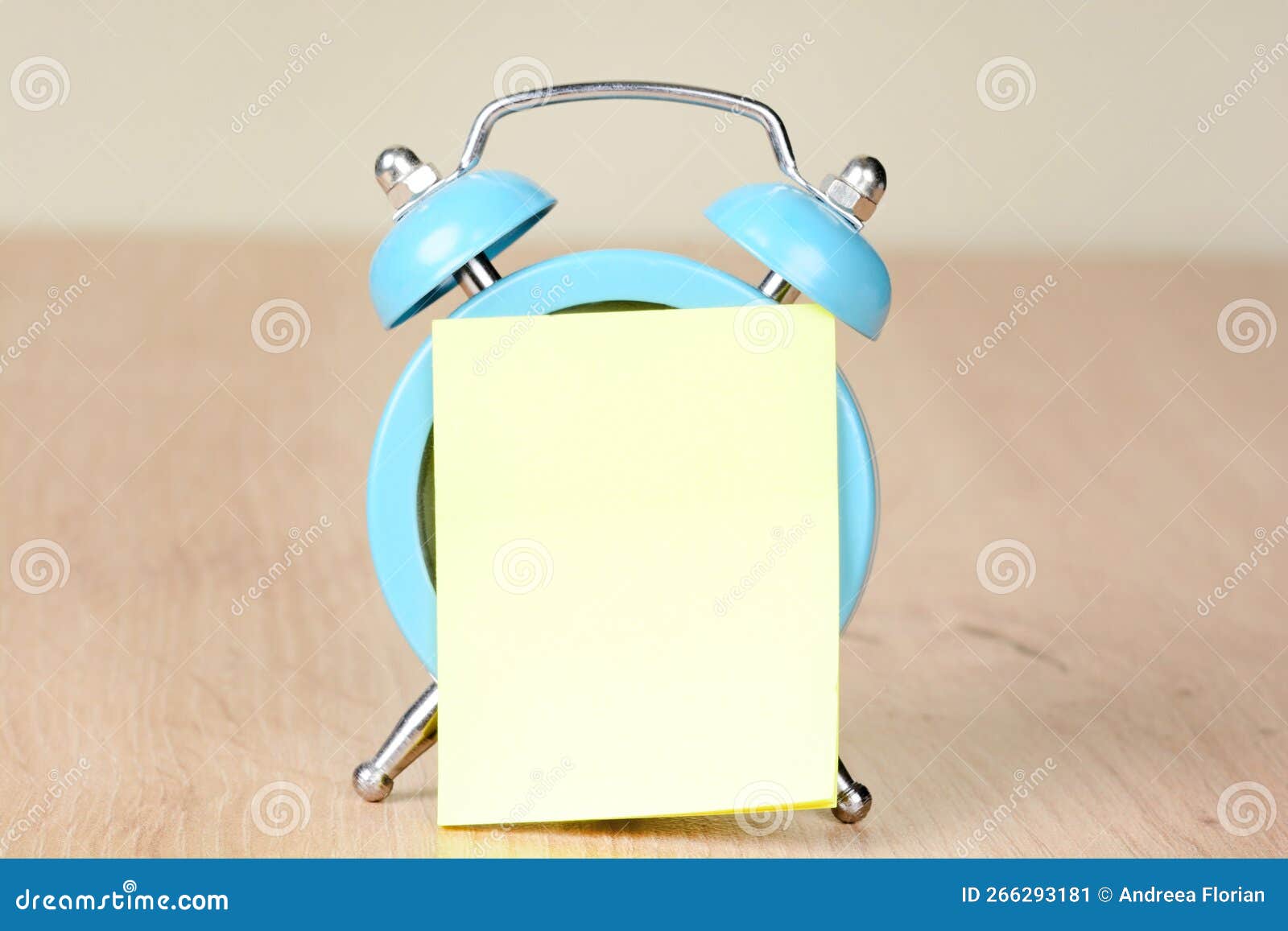 Sticky Note on an Alarm Clock Stock Image - Image of idea, space: 266293181