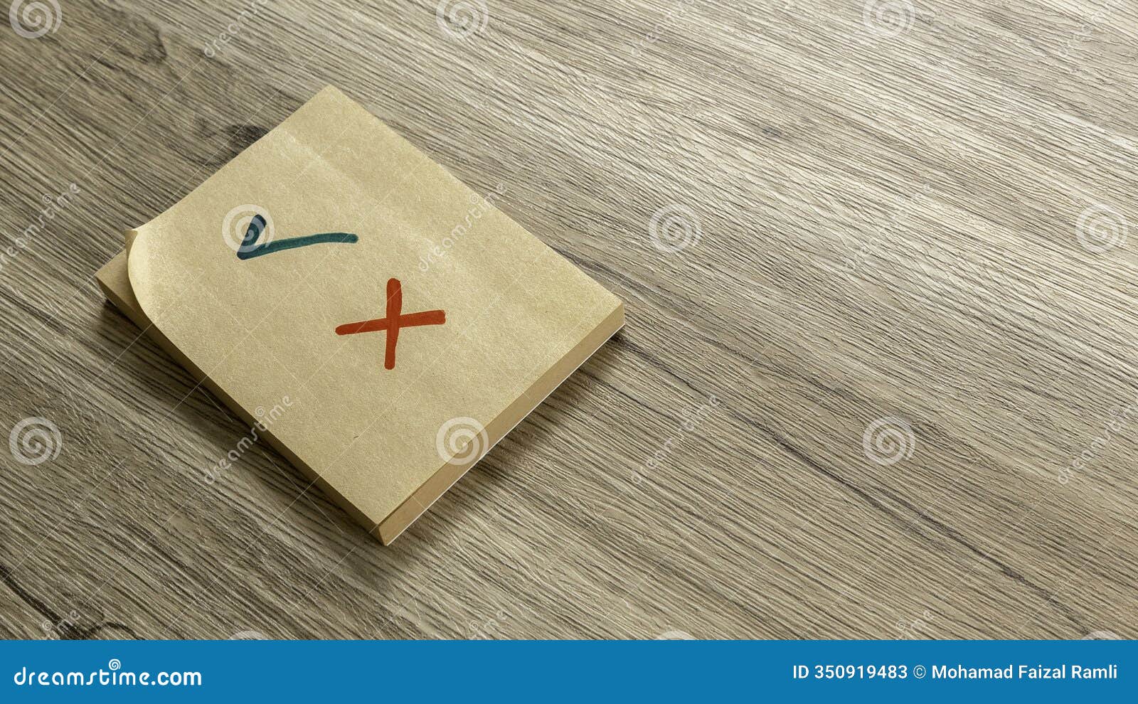 Sticky Note with Check Mark and Cross on Wooden Surface Stock Image ...