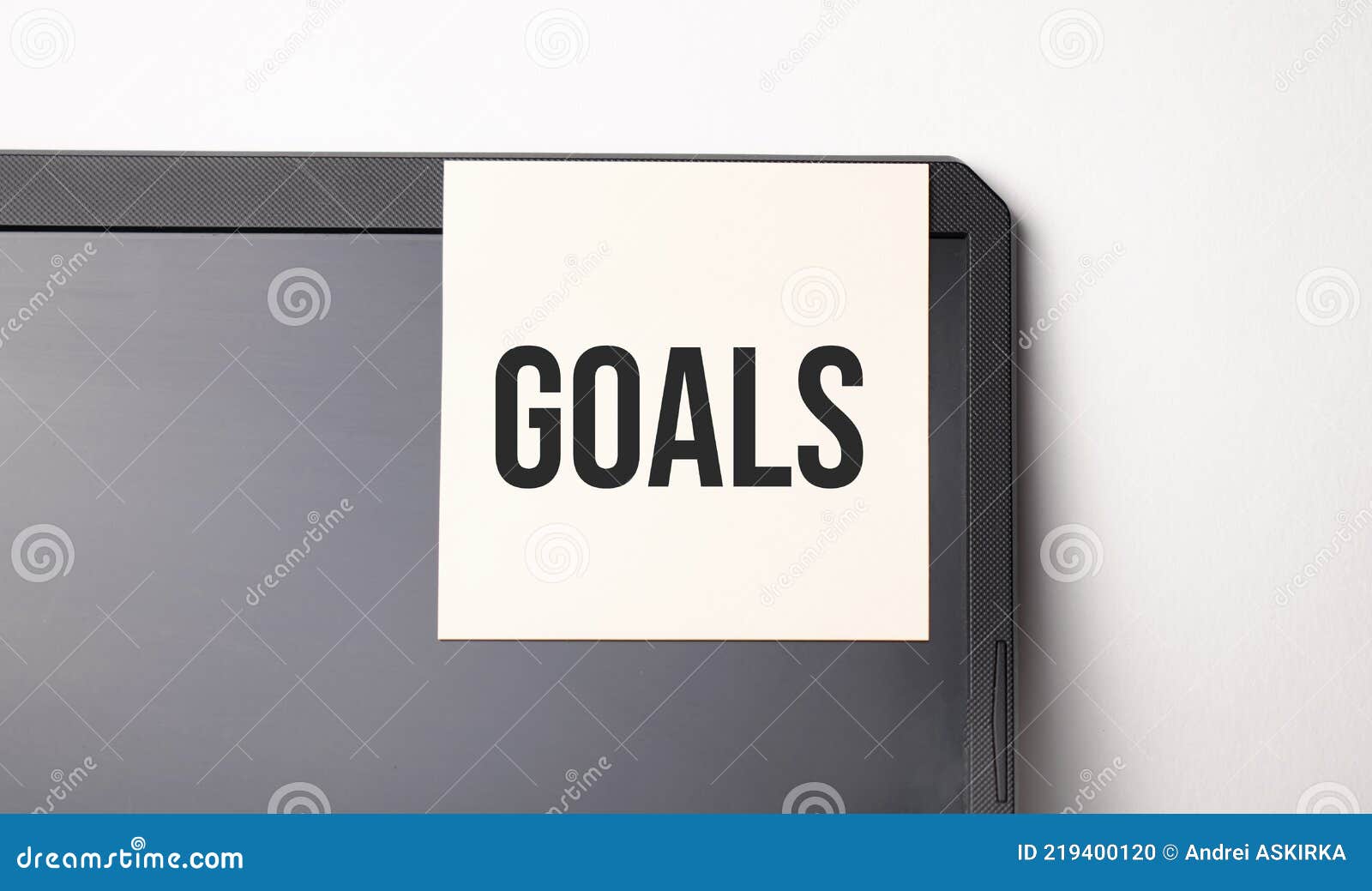 Sticky Note on the Computer. Text Goals Stock Photo - Image of card ...