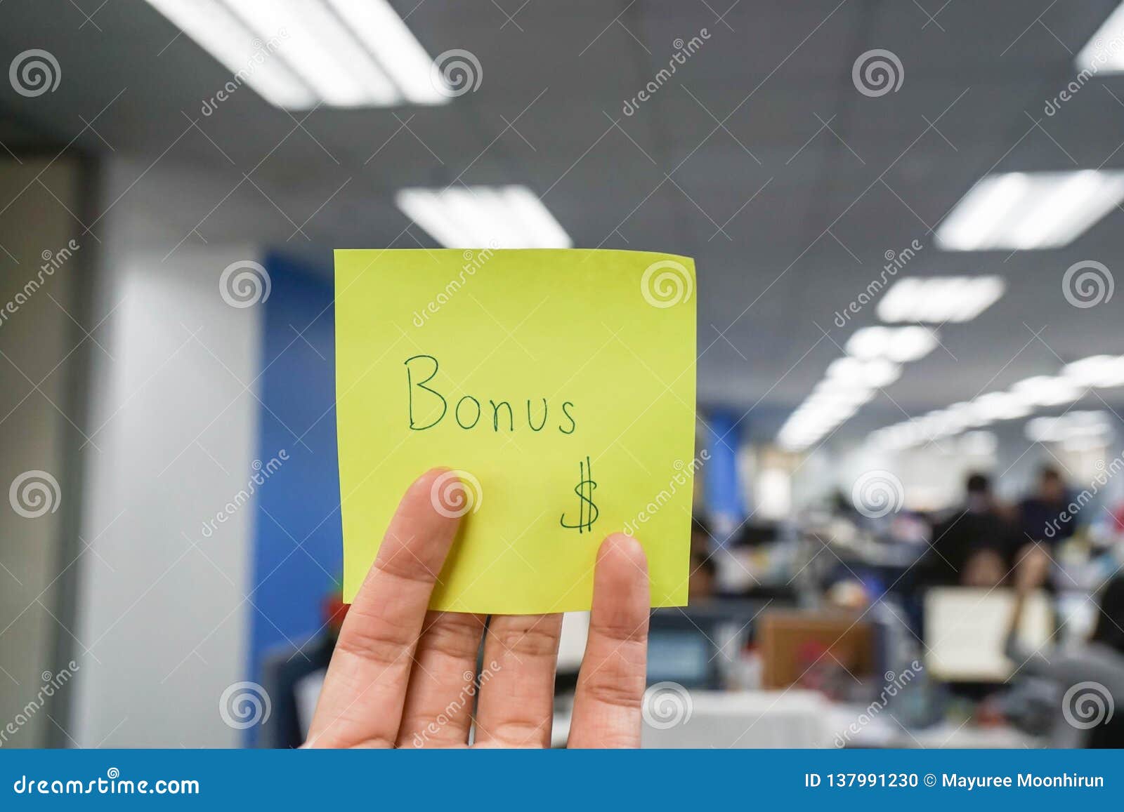 Sticky Note of Employee Bonus in Office Stock Photo - Image of close ...