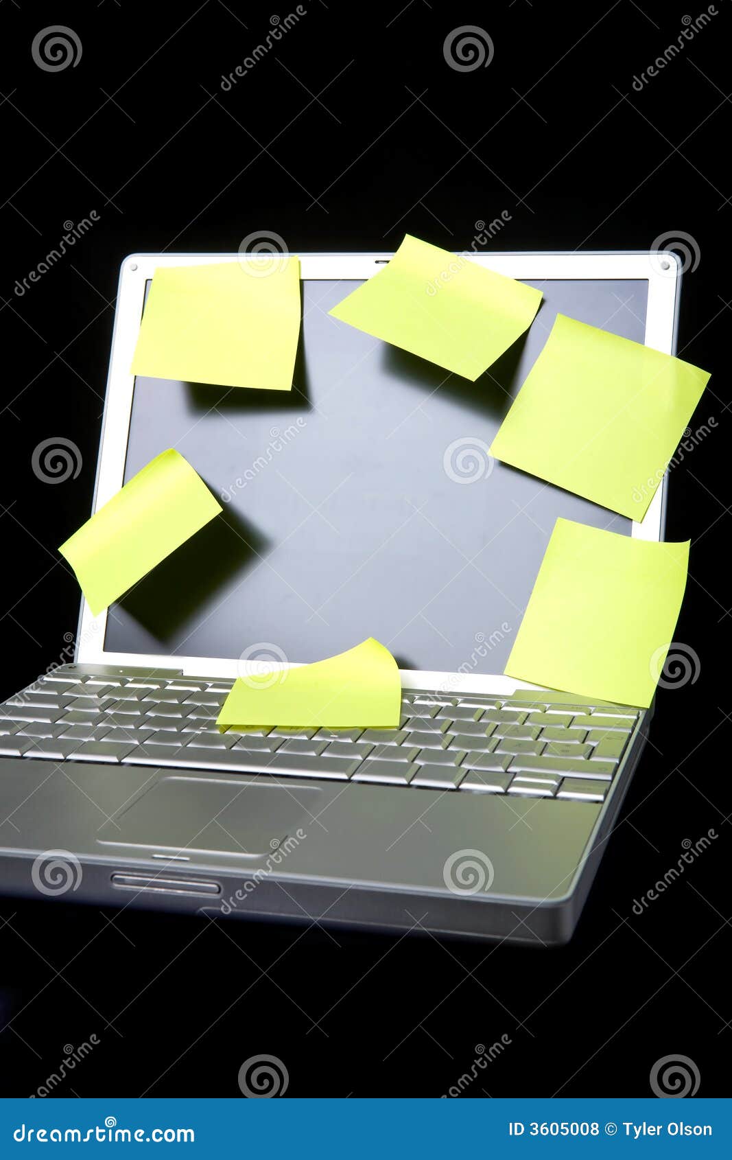 Sticky Note on Laptop stock photo. Image of paper, memory - 3605008