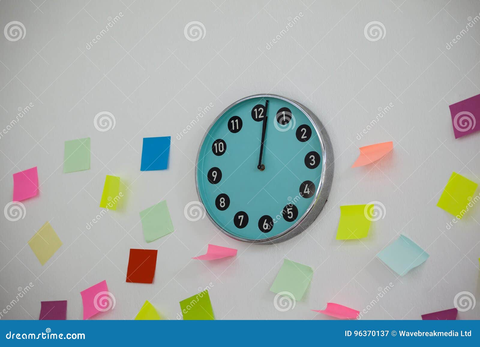 Sticky Notes with Clock on Wall Stock Image - Image of paper, accuracy ...