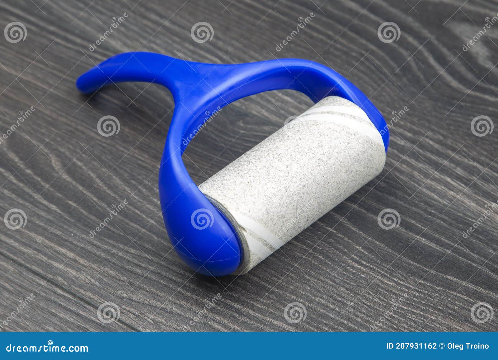 Sticky Plastic Roller for Cleaning Clothes from Dust, Lint and Hair ...