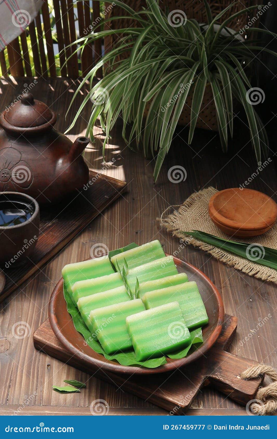 Sticky Steamed Green Layer Cake Stock Image - Image of drink, meal ...