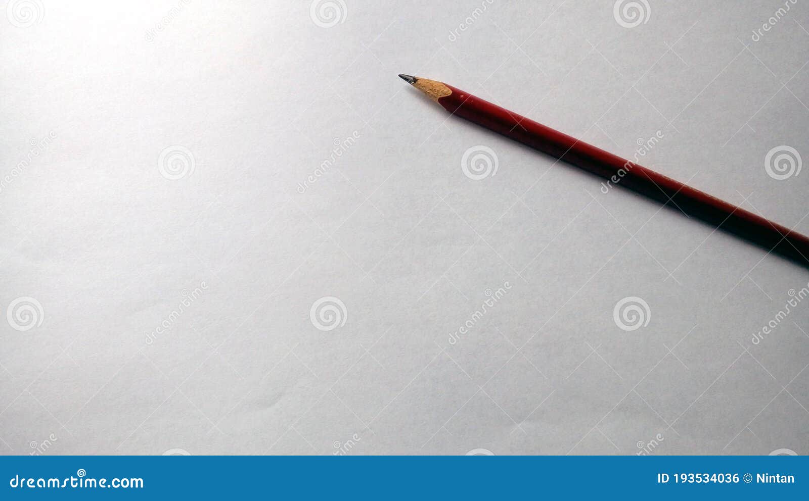 Stift und Papier stockfoto. Bild von arbeit, verwenden - 193534036