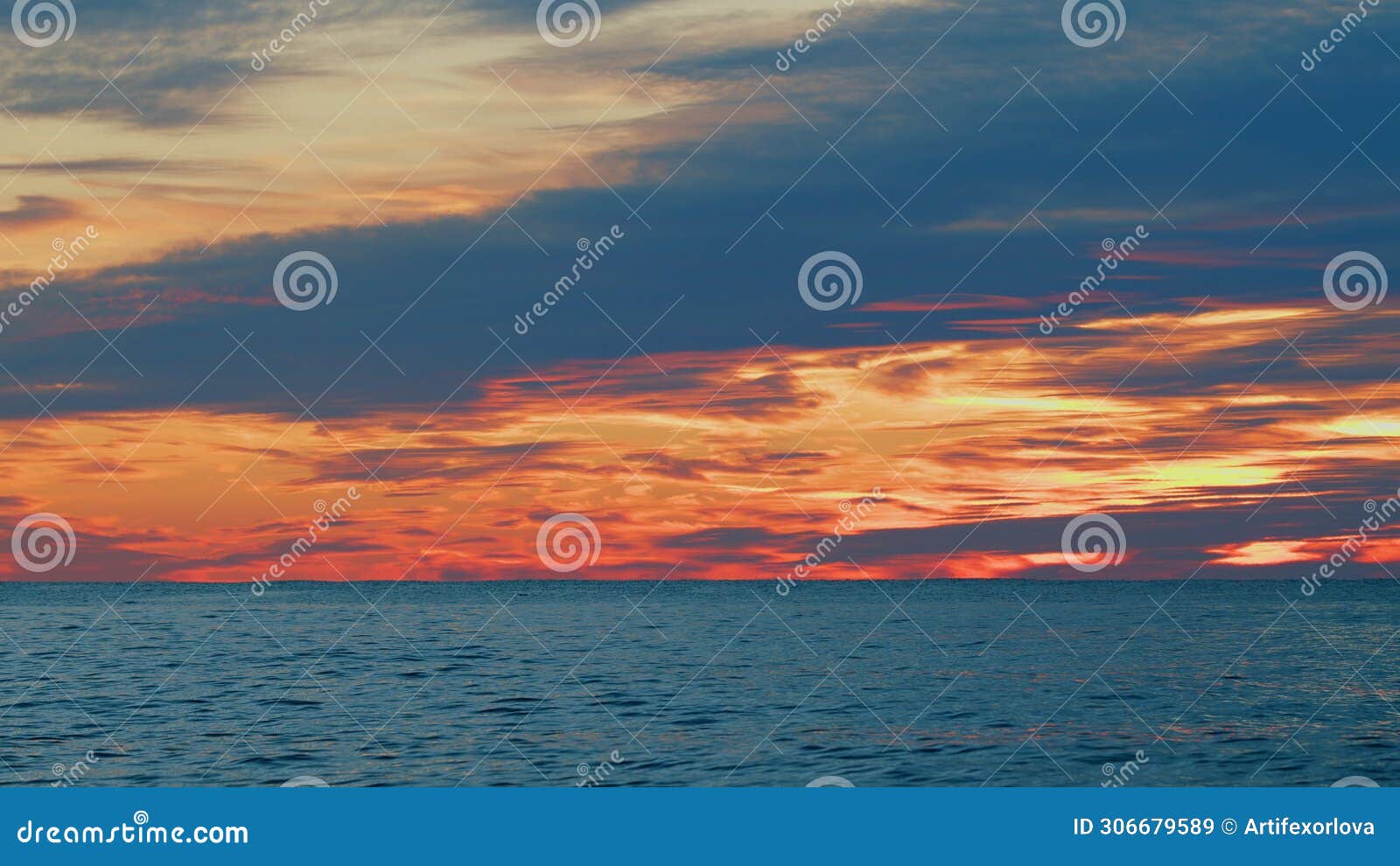 Dramatic Sunset Cloudy Sky Background. Sunset Sky in Evening. Gradient ...