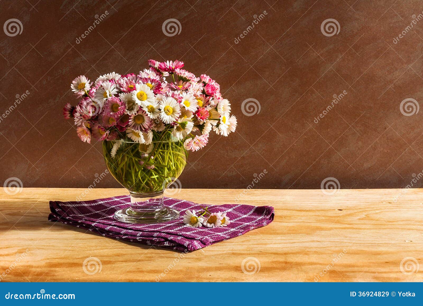 Still Life Bouquet Daisies Wooden Table Stock Image - Image of plate ...