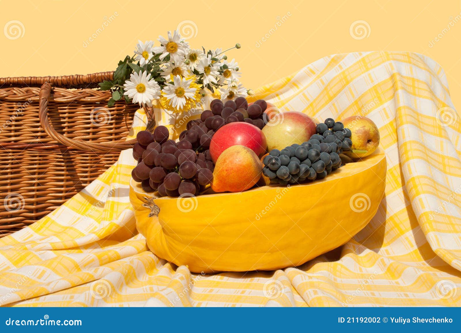 The Still Life on the Cloth Stock Photo - Image of brown, objects: 21192002