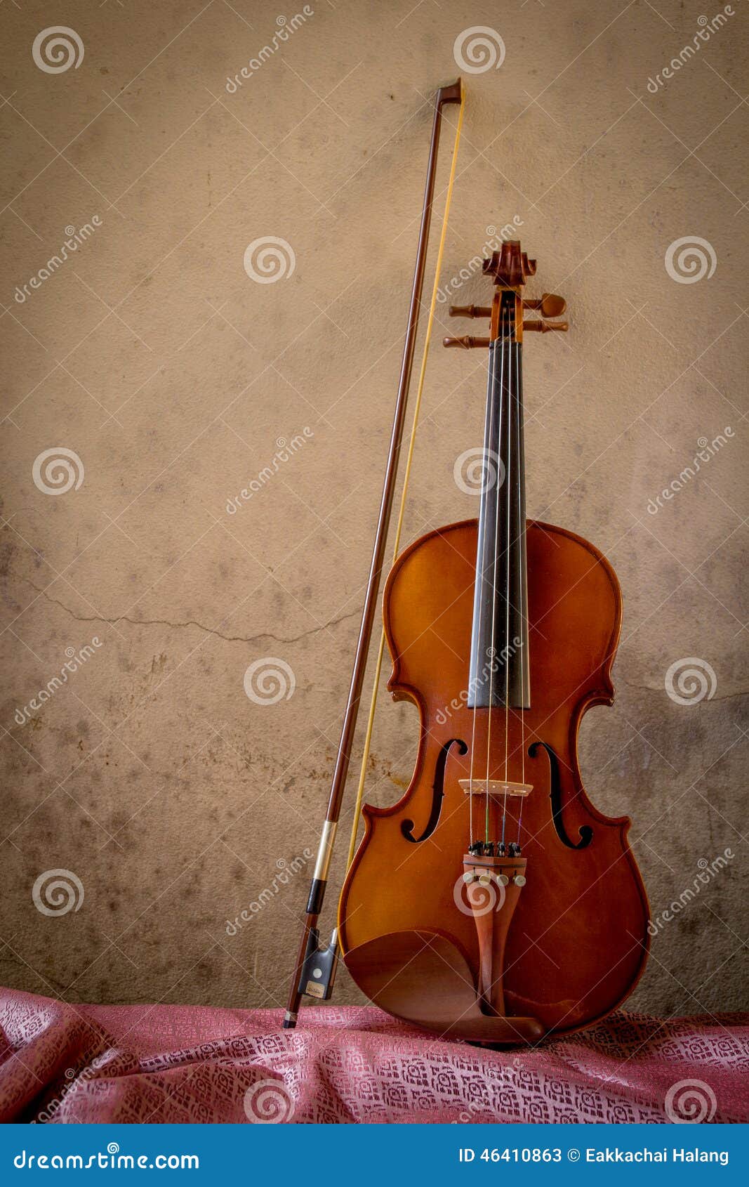 Still Life with Vintage Violin Left Space Stock Image - Image of grunge ...