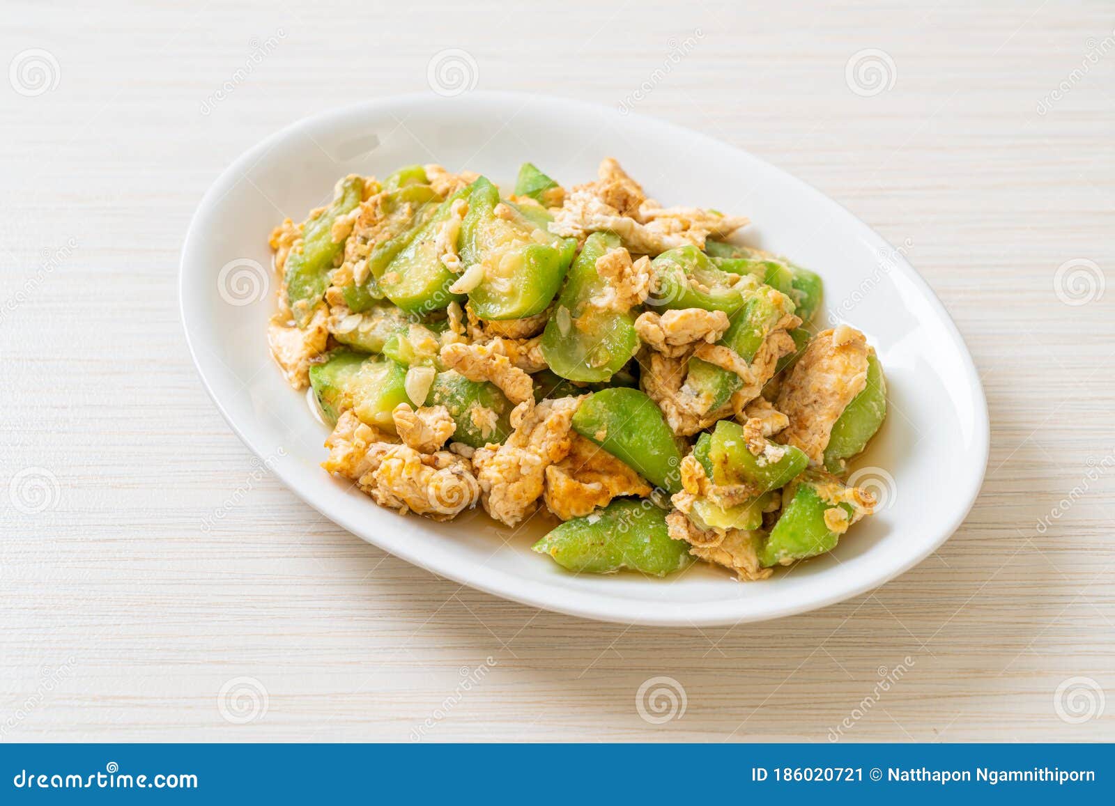 Stir Fried Angled Gourd with Egg Stock Image - Image of cylindrica ...