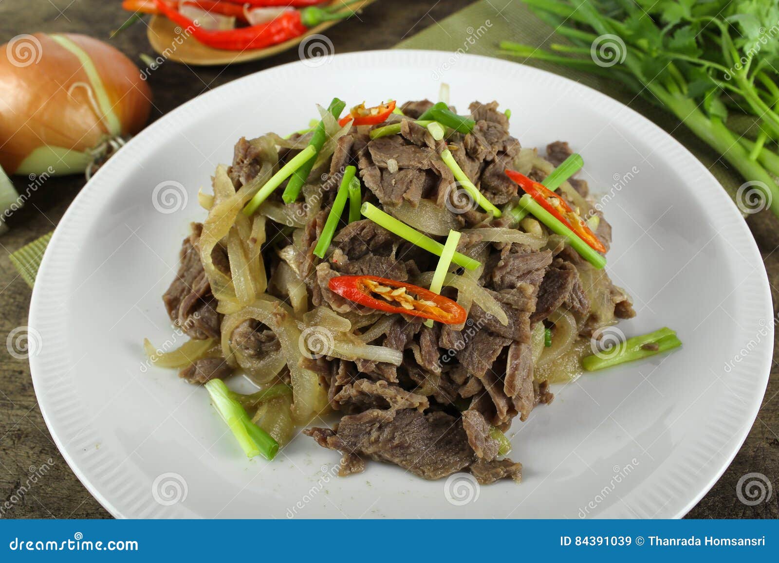 Stir fried beef with onion stock image. Image of pepper - 84391039