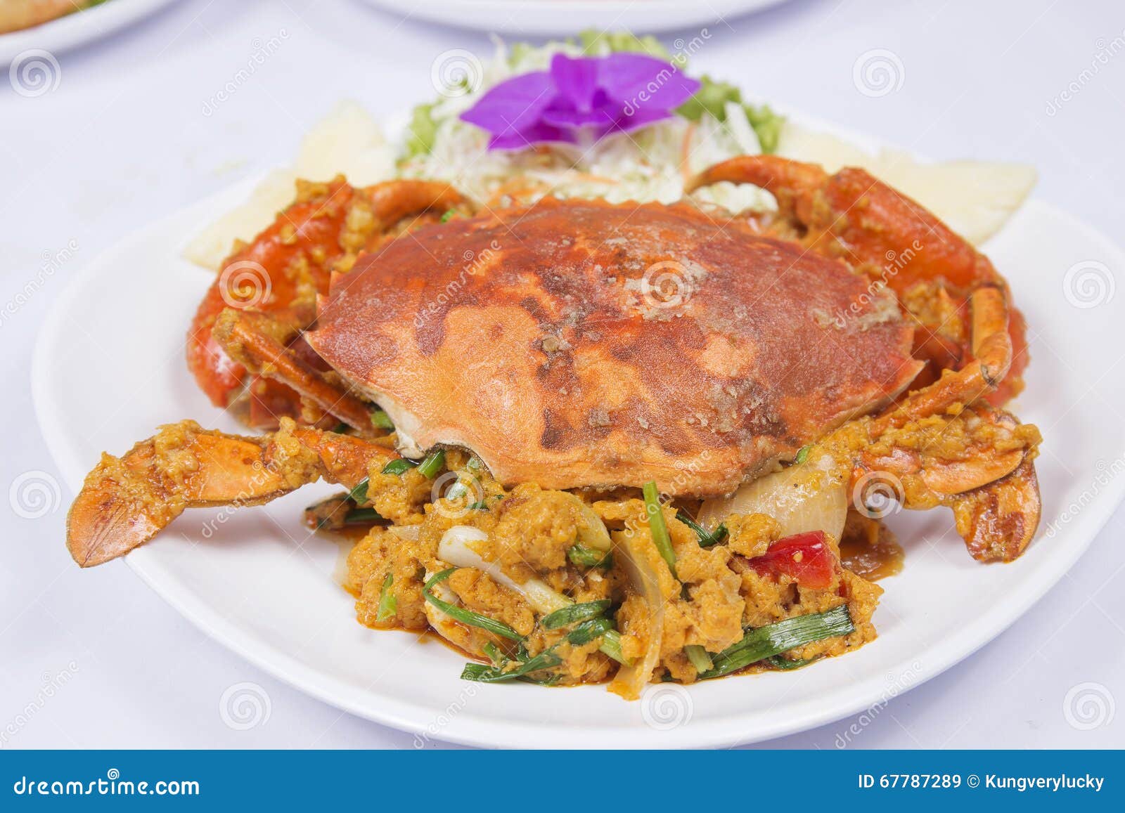 Stir Fried Crab with Curry Powder Stock Image - Image of garlic, crab ...
