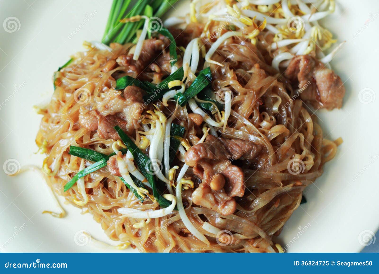 Stir Fried Rice Noodle on Plate. Stock Image - Image of peanuts ...