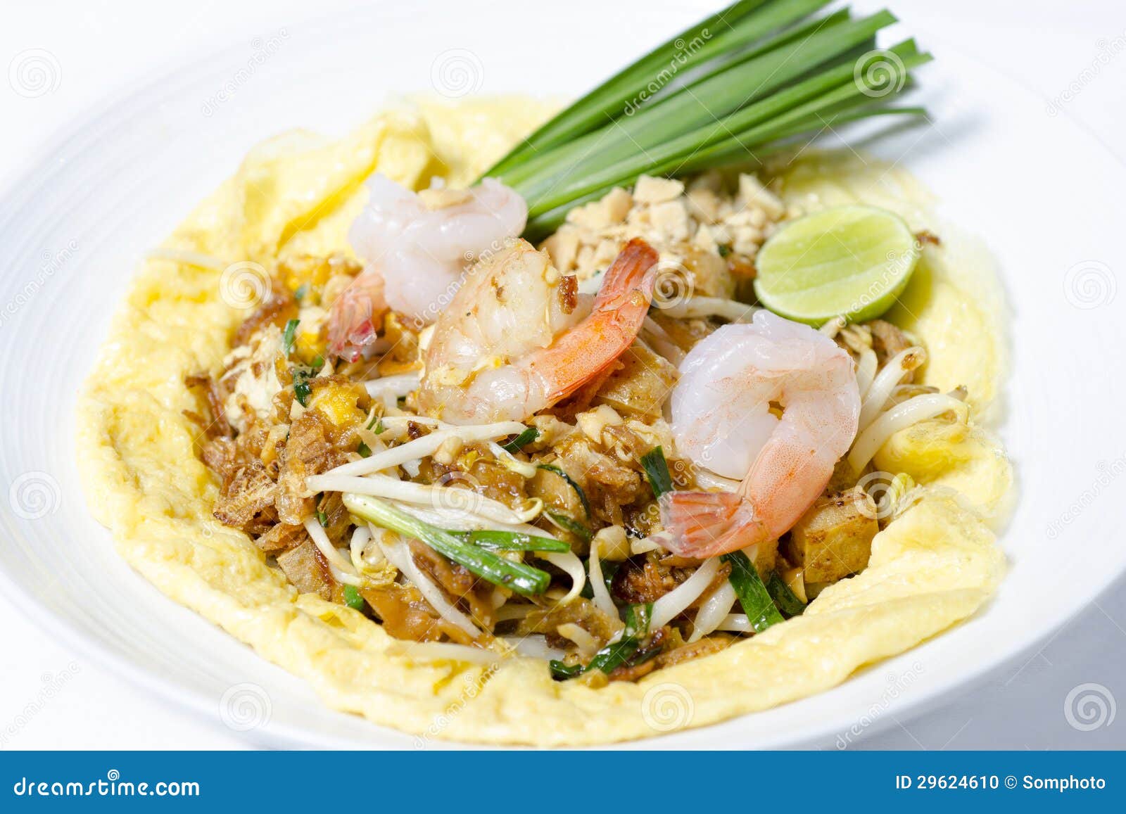 Stir-fried Rice Noodles (Pad Thai) Stock Photo - Image of market ...