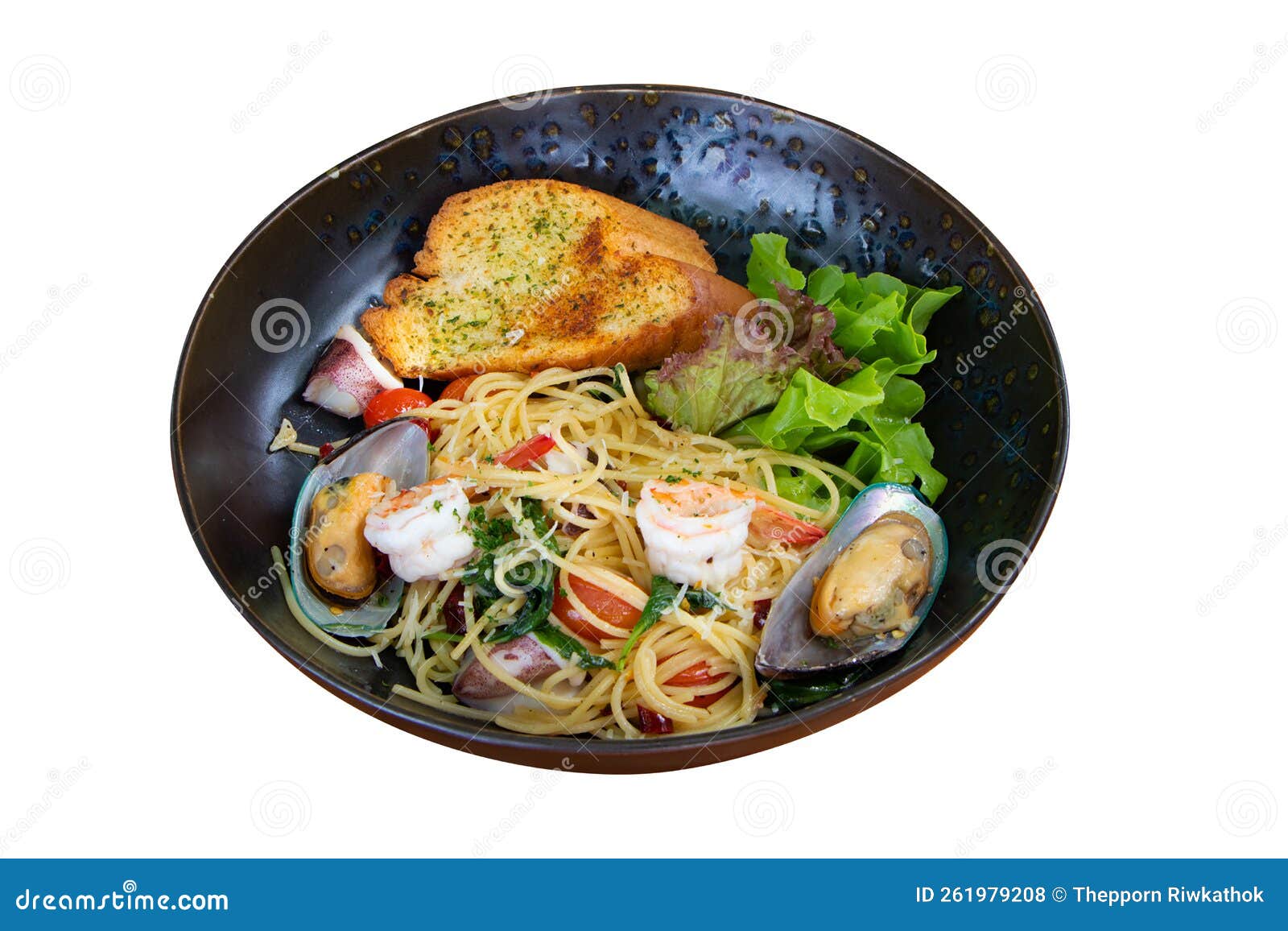 Stir-fried Spicy Spaghetti Seafood (Spaghetti Pad Kee Mao) Thai Food ... Stir-fried Spicy Spaghetti Seafood (Spaghetti Pad Kee Mao) Thai Food ...