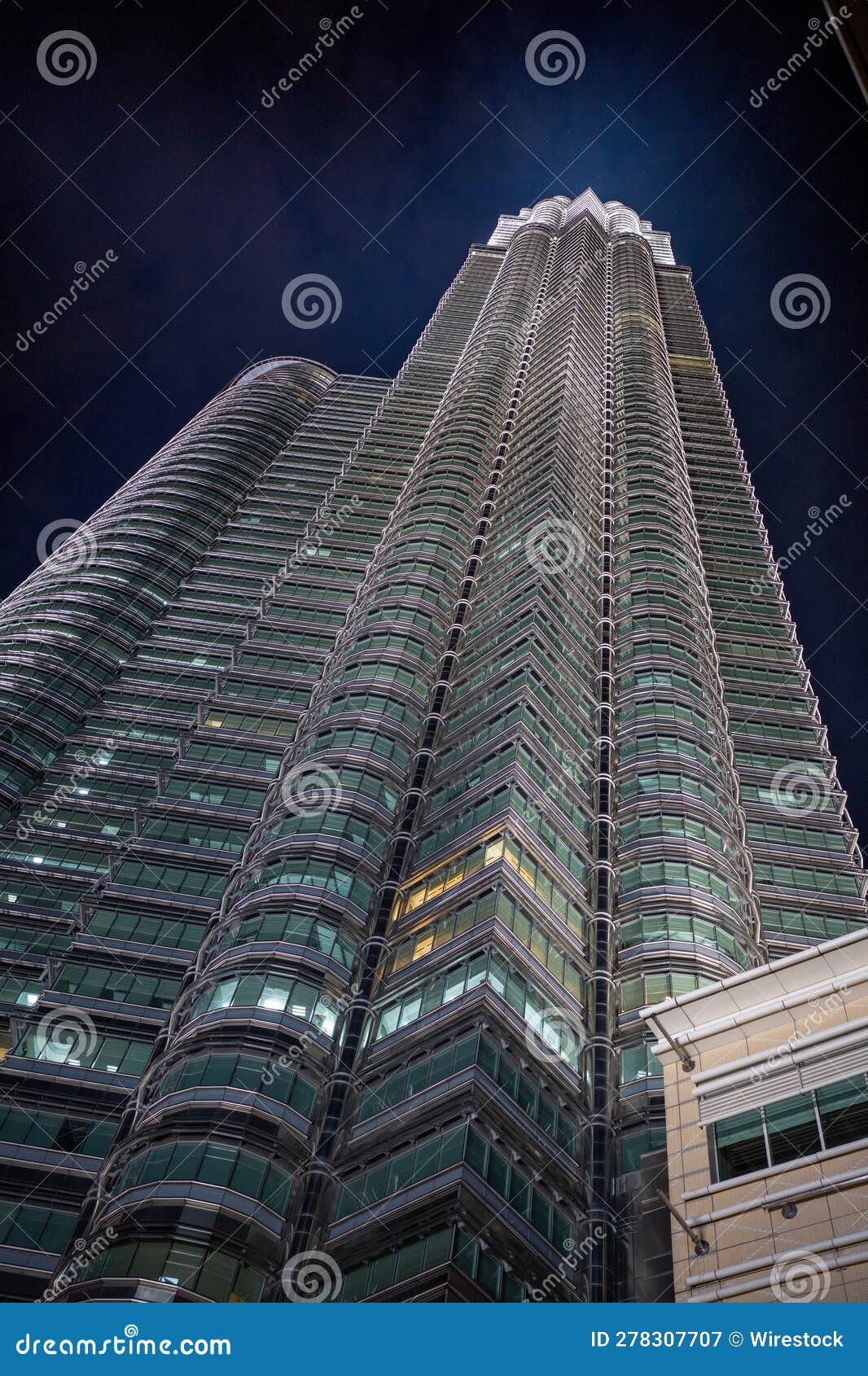 A Vertical Shot of a Modern Skyscraper Stock Image - Image of grand ...