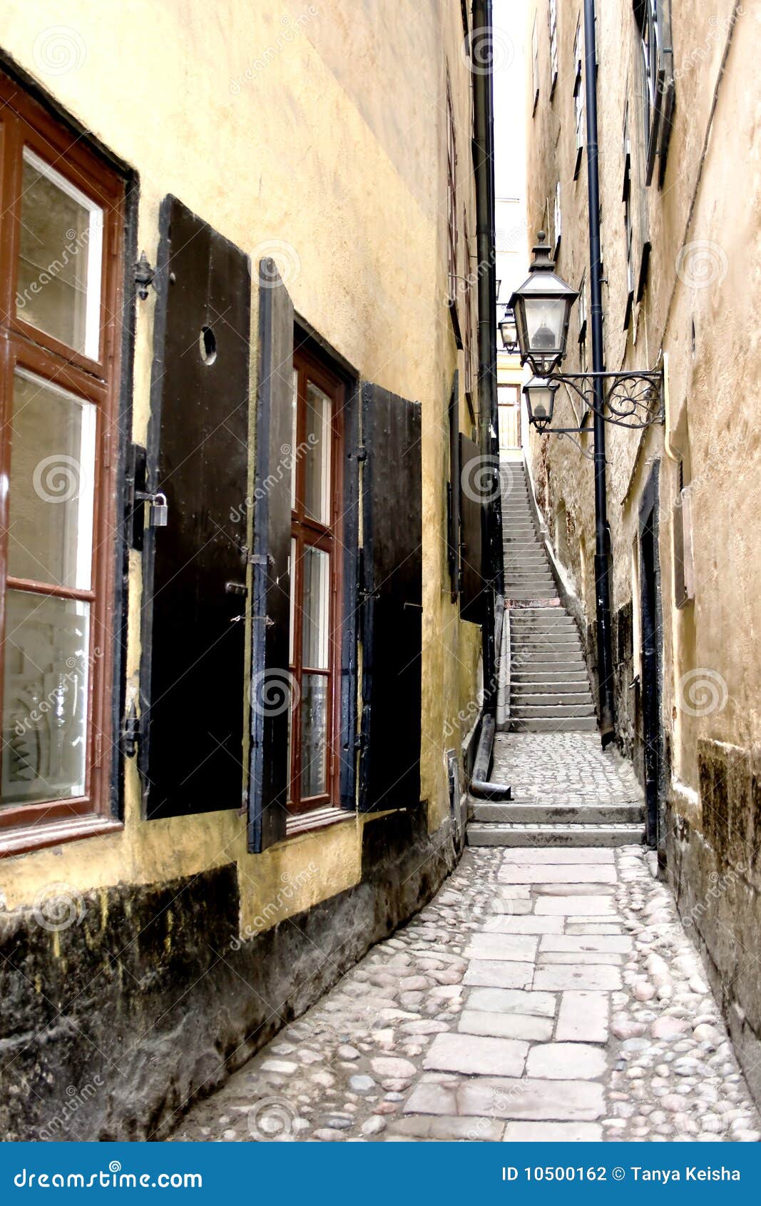 Stockholm Old Narrow Street Stock Photography - Image: 10500162 Stockholm Old Narrow Street Stock Photography - Image: 10500162