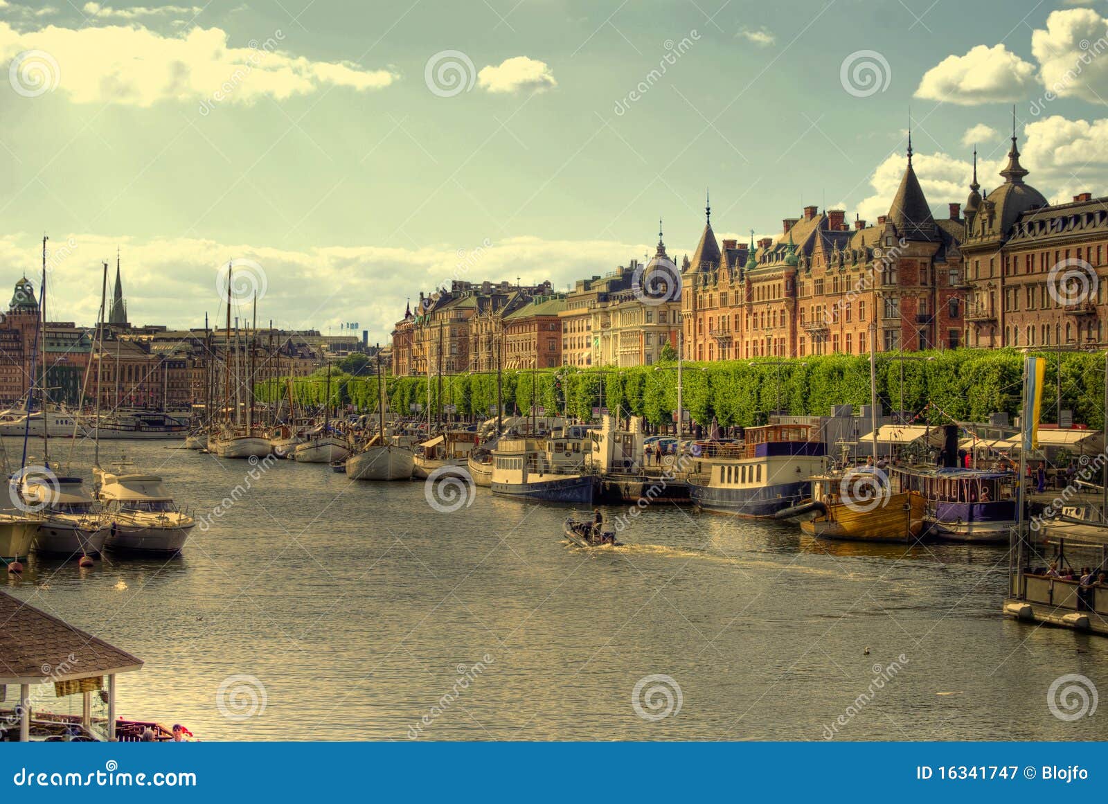 Stockholm Strandv editorial photography. Image of outdoors - 16341747