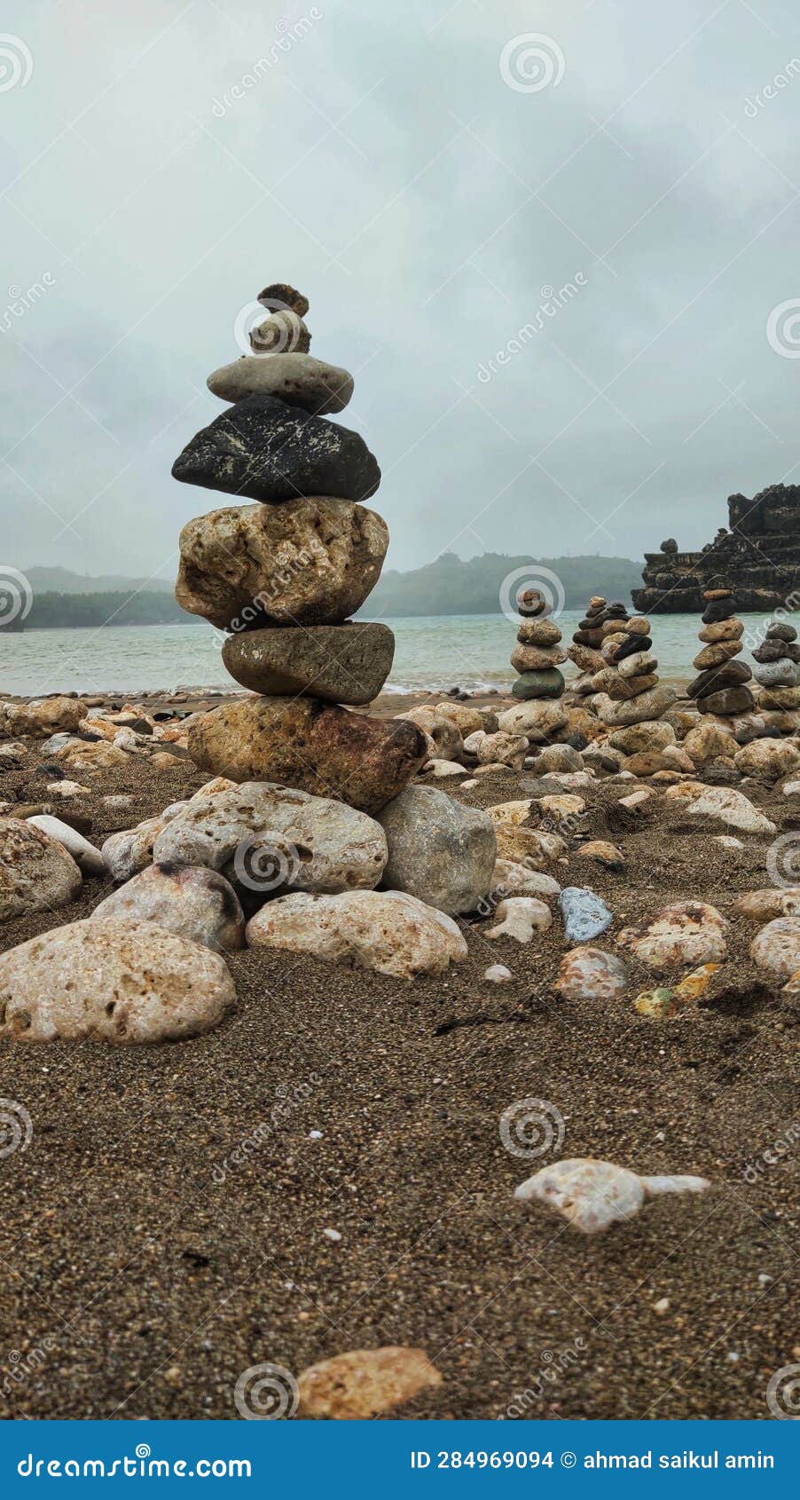 Stone Balancing at the Beach Stock Photo - Image of soil, beach: 284969094