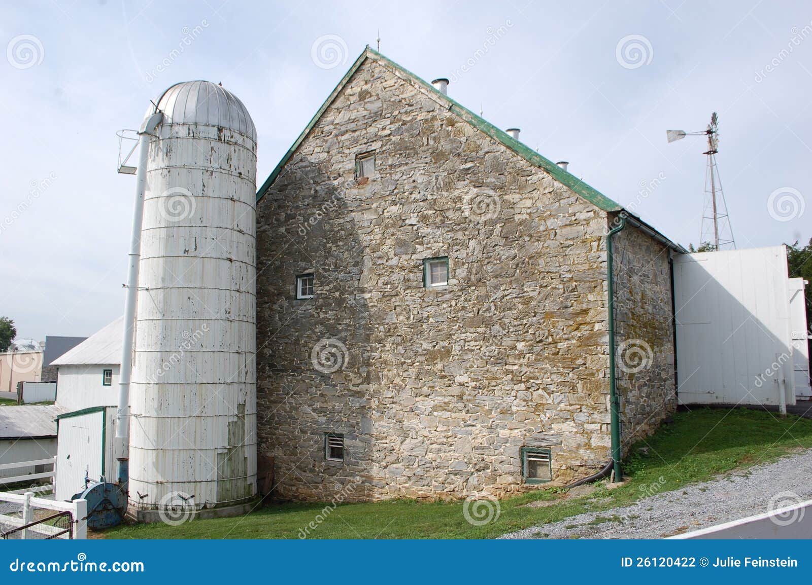 Stone Barn stock photo. Image of farm, rustic, pennsylvania - 26120422