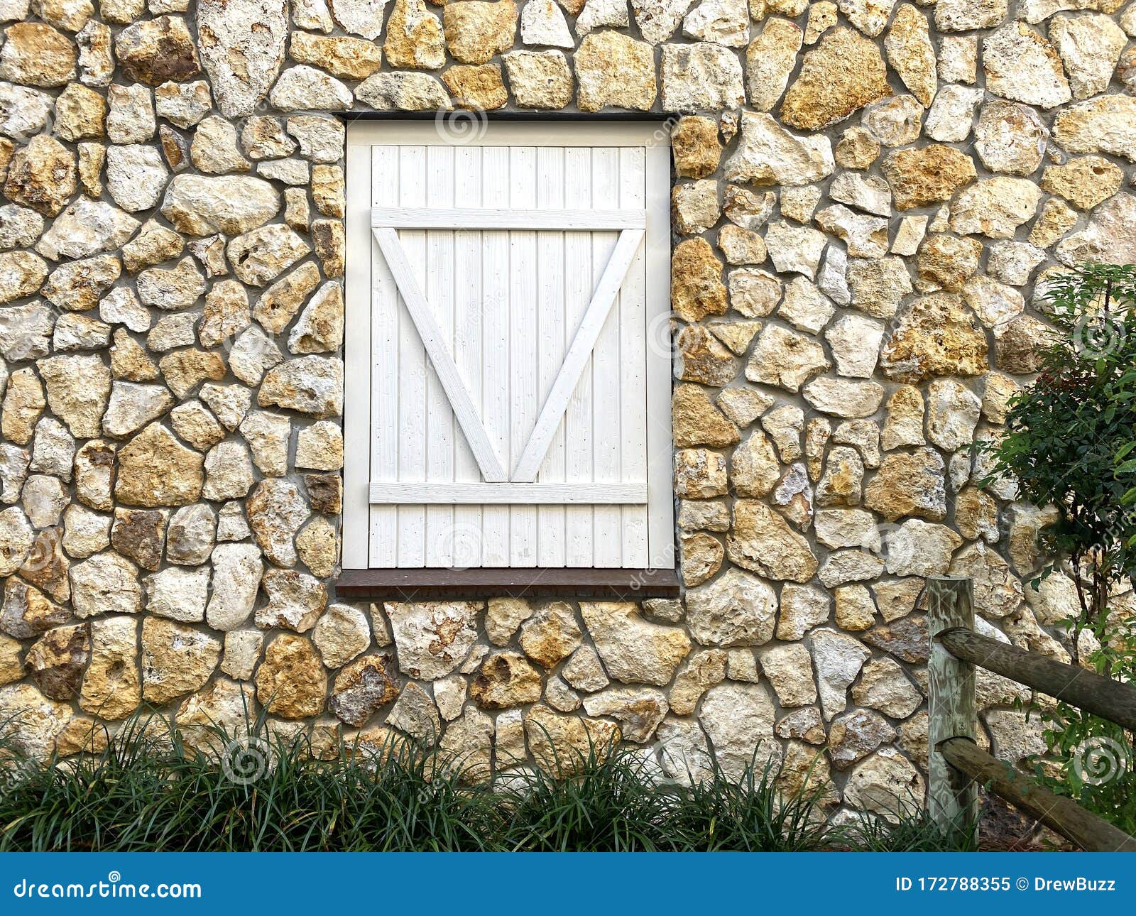 Stone barn farm silo door stock image. Image of green - 172788355