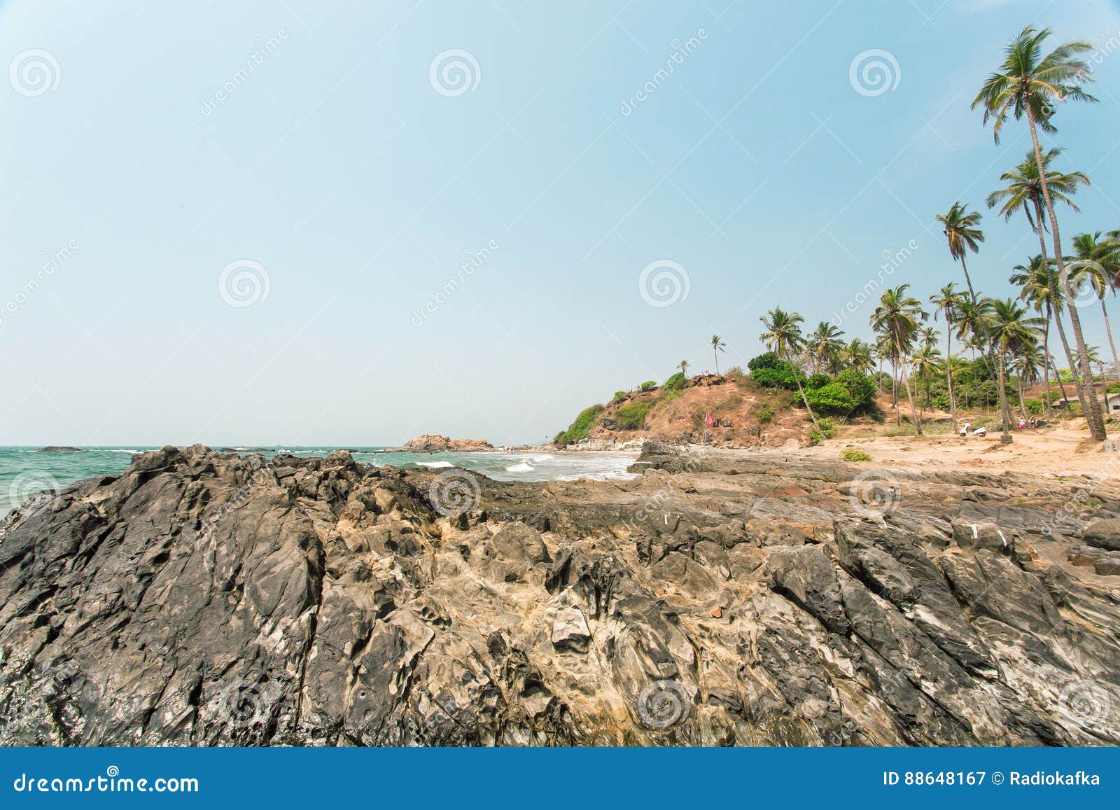 Stone Beach and Calm Waters of Indian Ocean, Goa State, India Stock ...