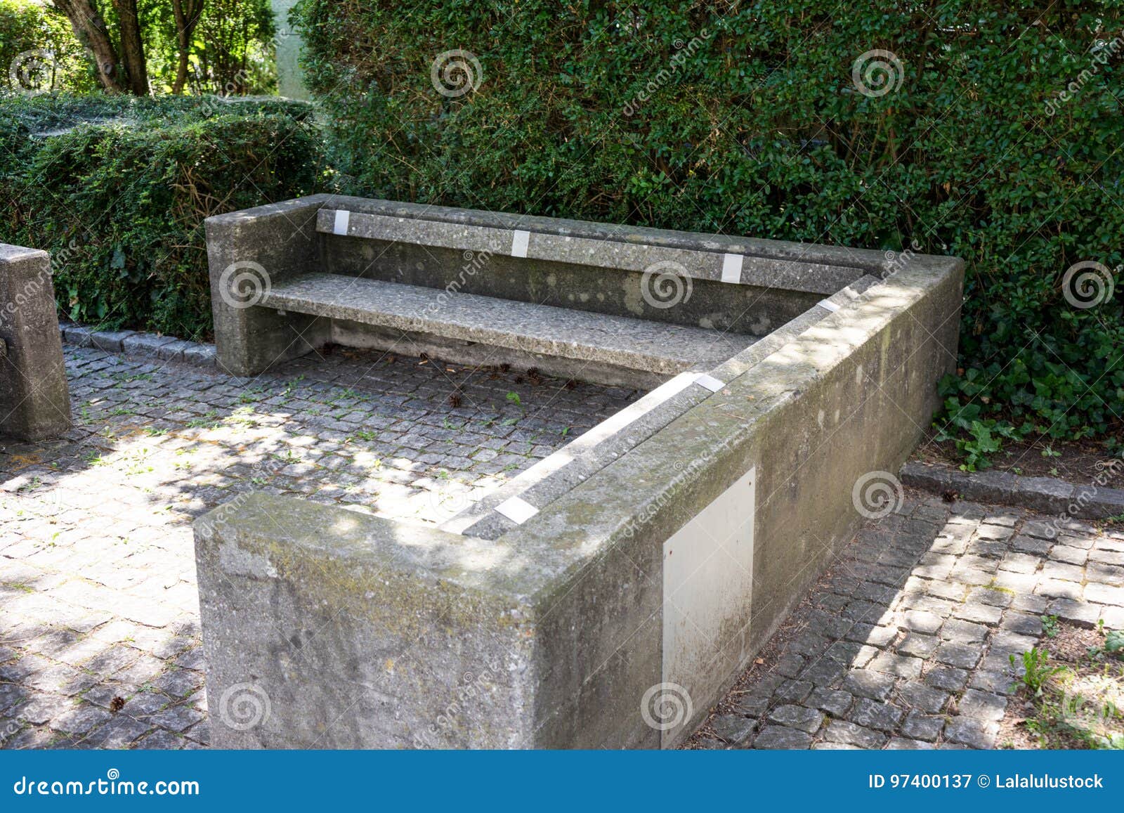 Stone Bench Outside with Hedge Stock Image - Image of concrete, outside ...