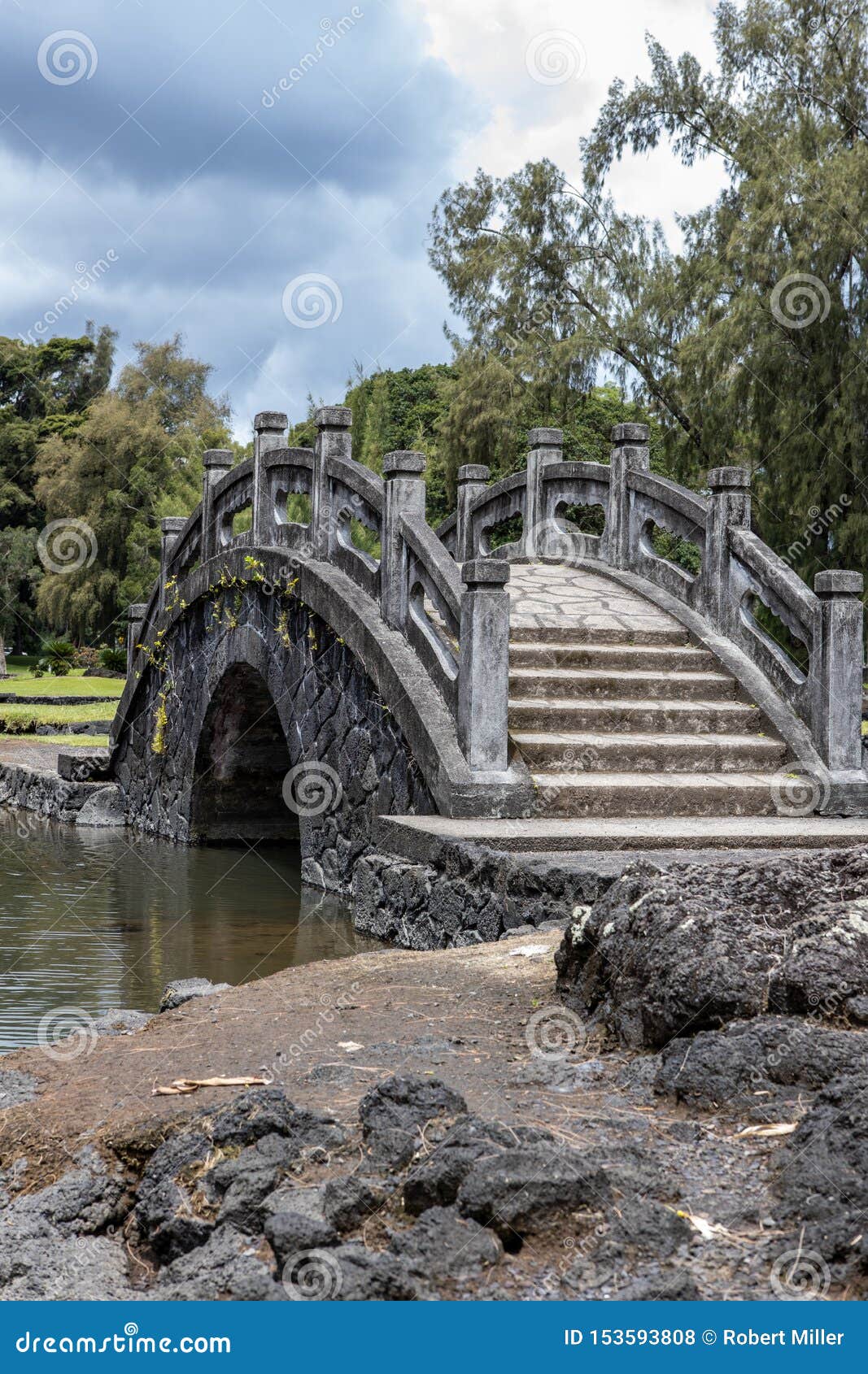 Stone Bridge in Hilo , Hawaii Stock Photo - Image of stone, hazy: 153593808