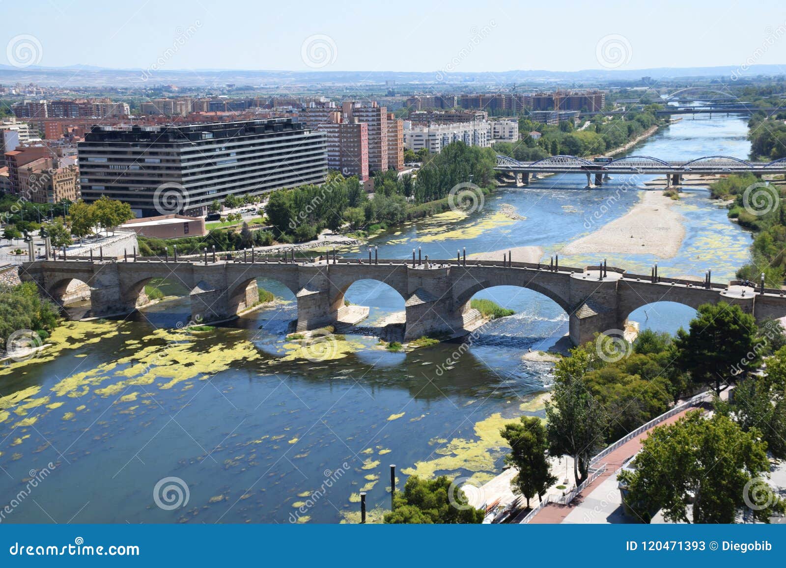 Stone Bridge Over Ebro River in Zaragoza Stock Image - Image of ...