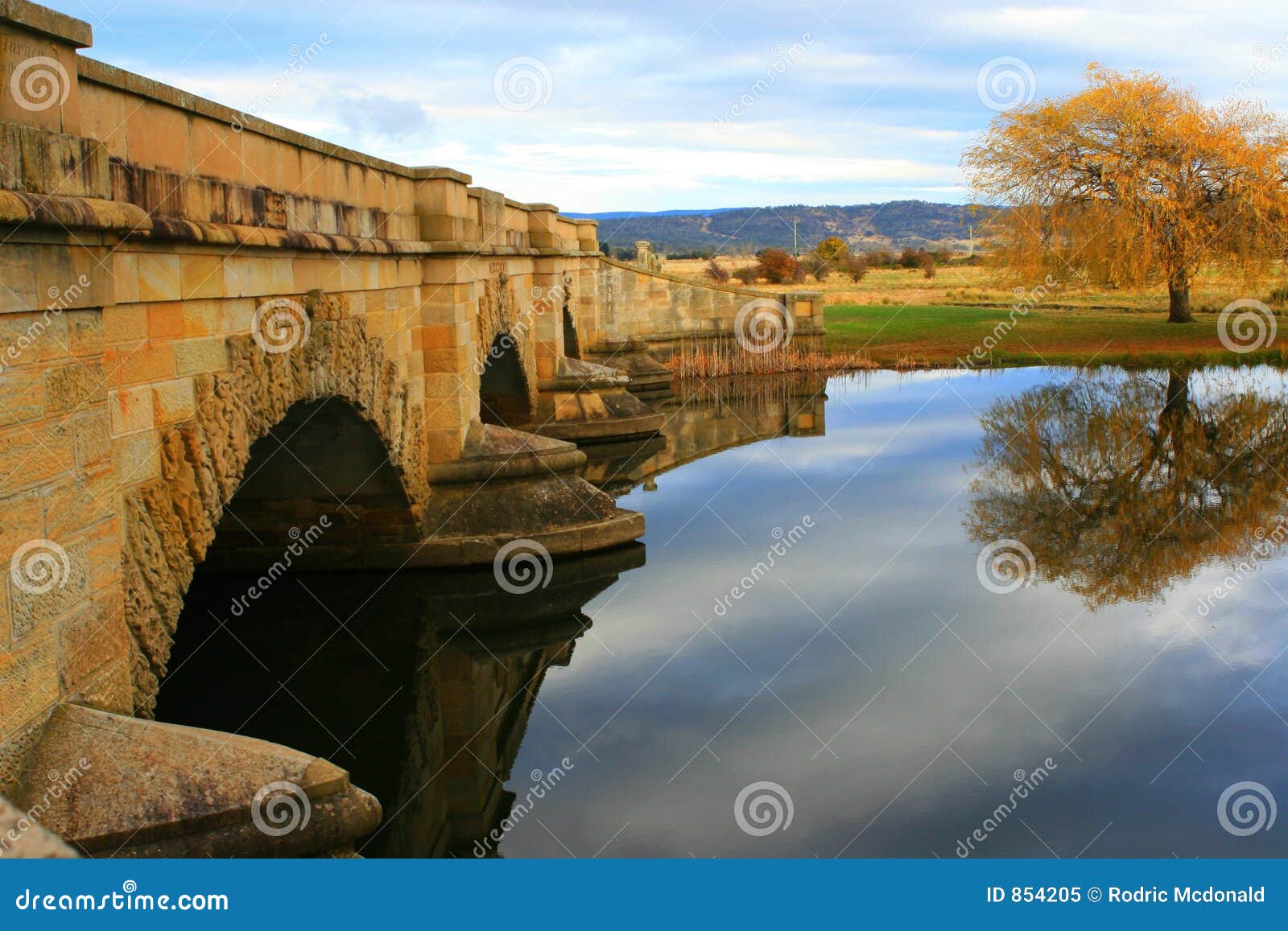 Stone Bridge Ross, Tasmania Stock Image - Image of fall, travel: 854205