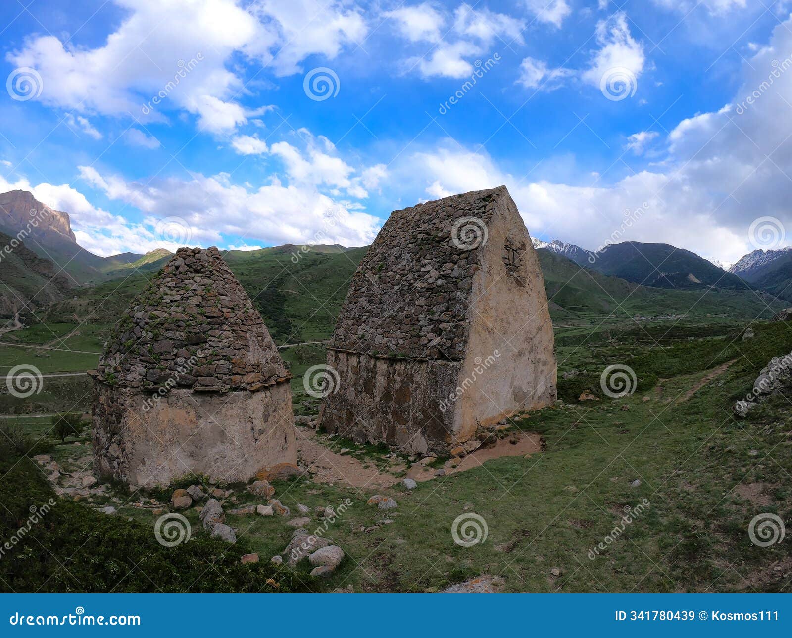 Stone Buildings of the Ritual Complex - the El-Tyubyu Necropolis in the ...