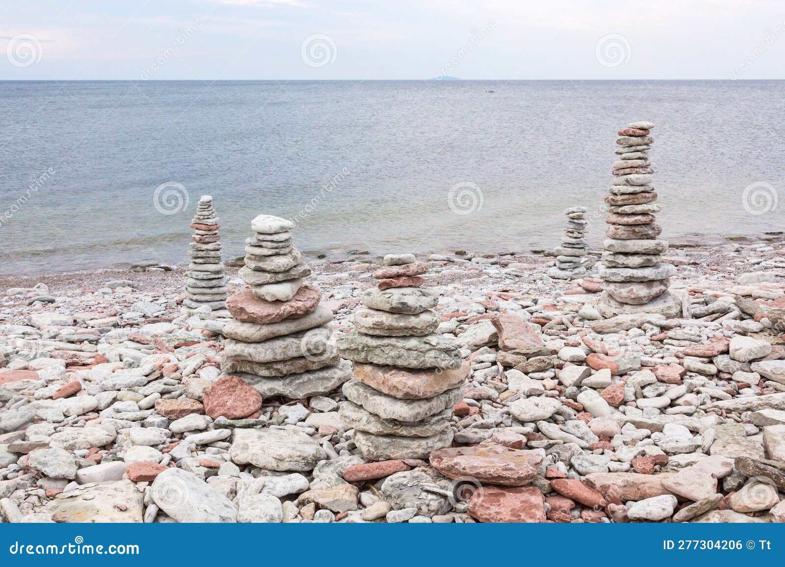 Stone Cairn editorial photo. Image of rock, beauty, seashore - 277304206