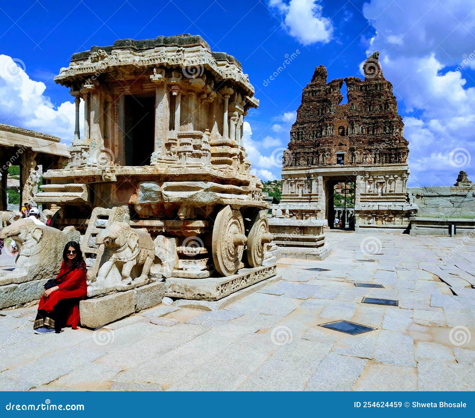 Stone Chariot Hampi editorial stock image. Image of landmark - 254624459