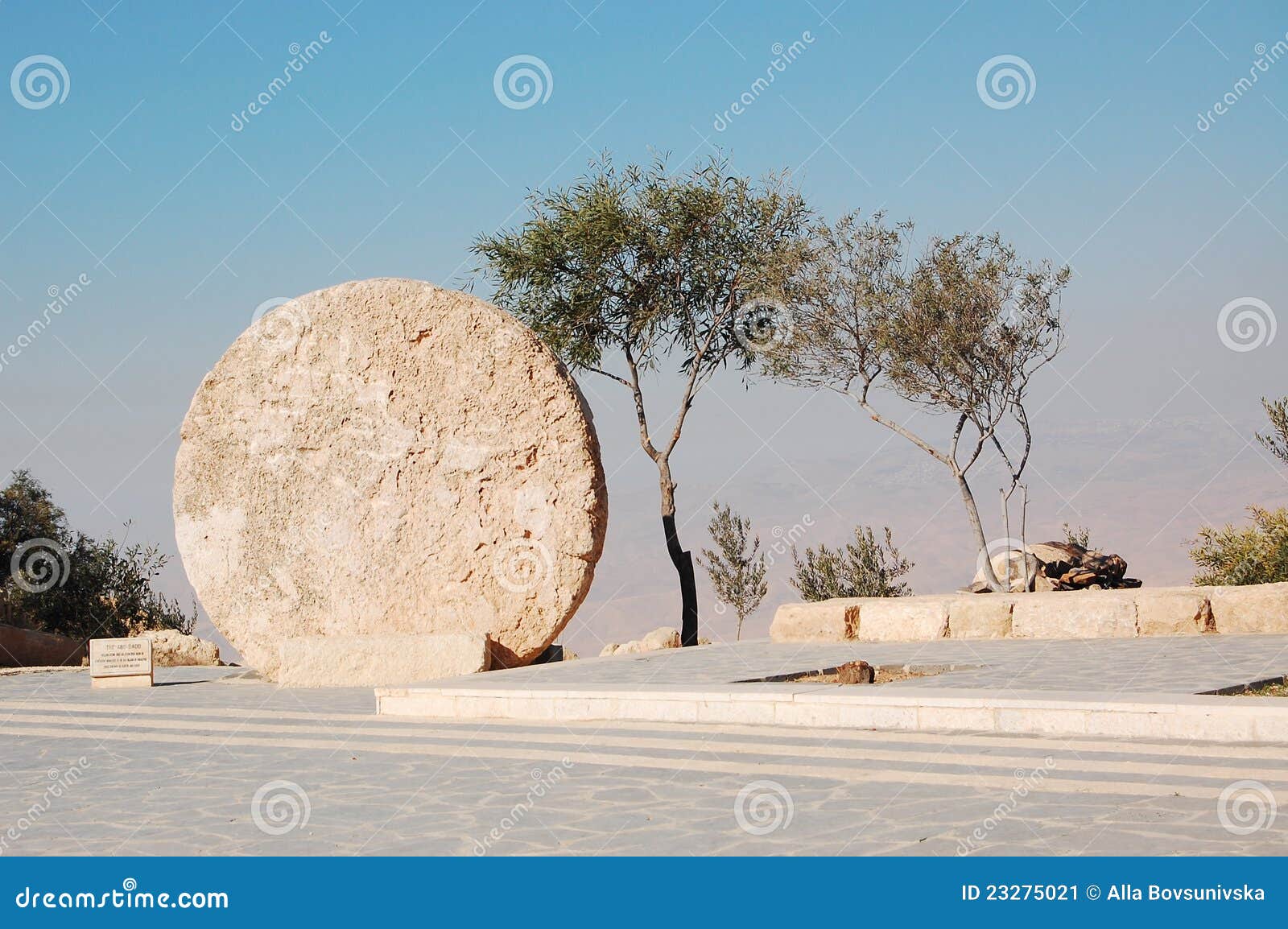 Stone circle stock image. Image of entrance, historic - 23275021