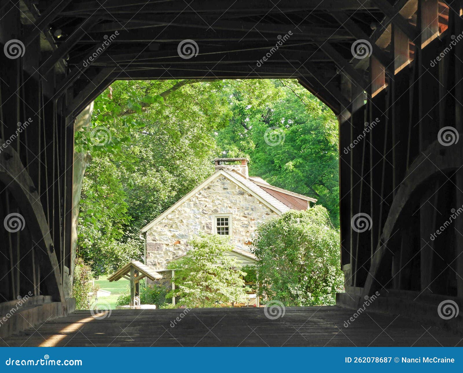 Stone Cottage through Covere Bridge Pa Stock Image - Image of carpenter ...