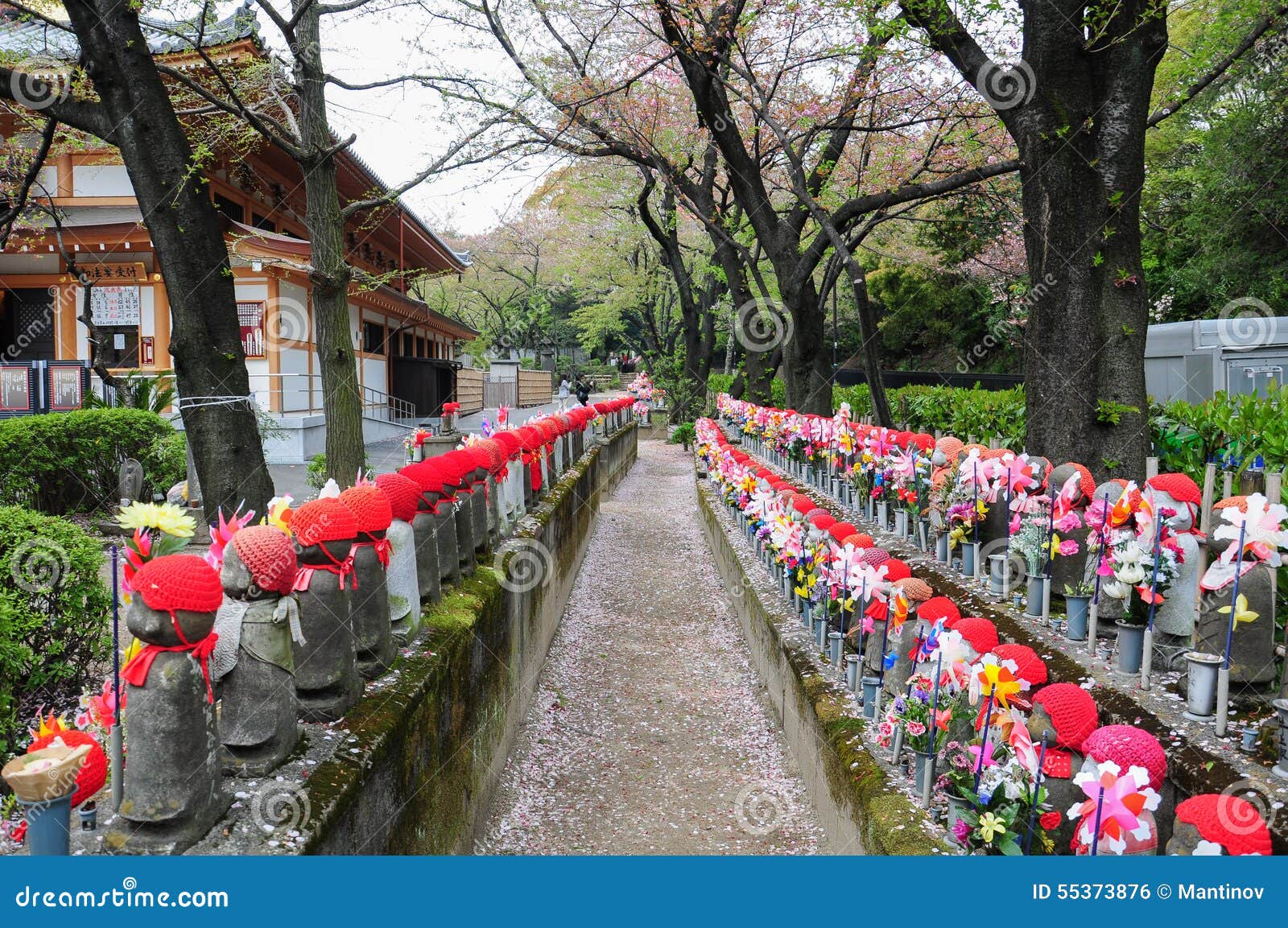 Stone Dolls in Temple, Japan Editorial Photo - Image of group, calmness ...