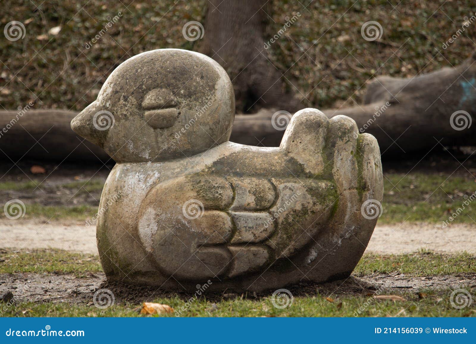 Stone Duck Sculpture in a Park Editorial Stock Image - Image of park ...