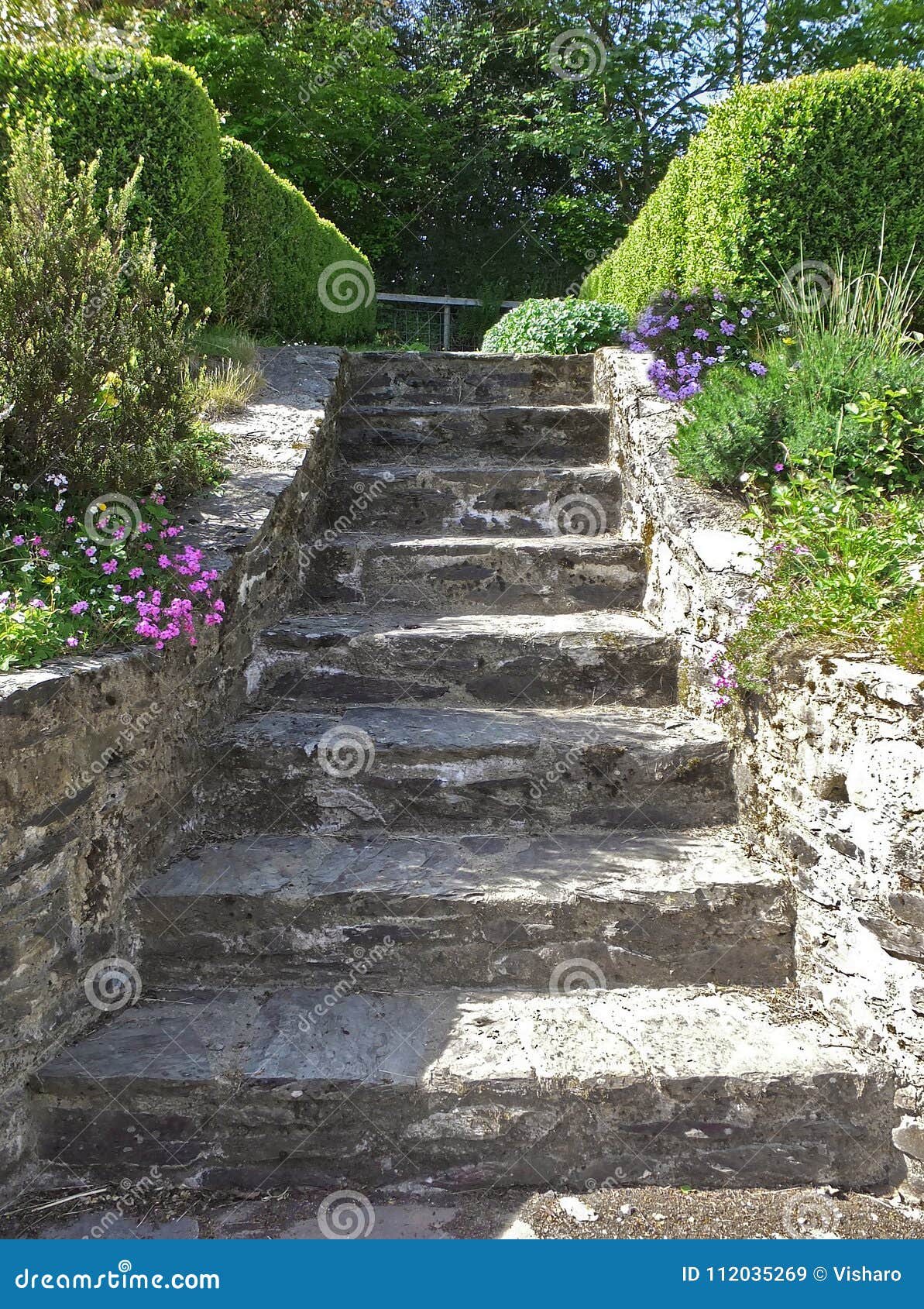 Stone Garden Steps stock image. Image of walkway, outdoor - 112035269