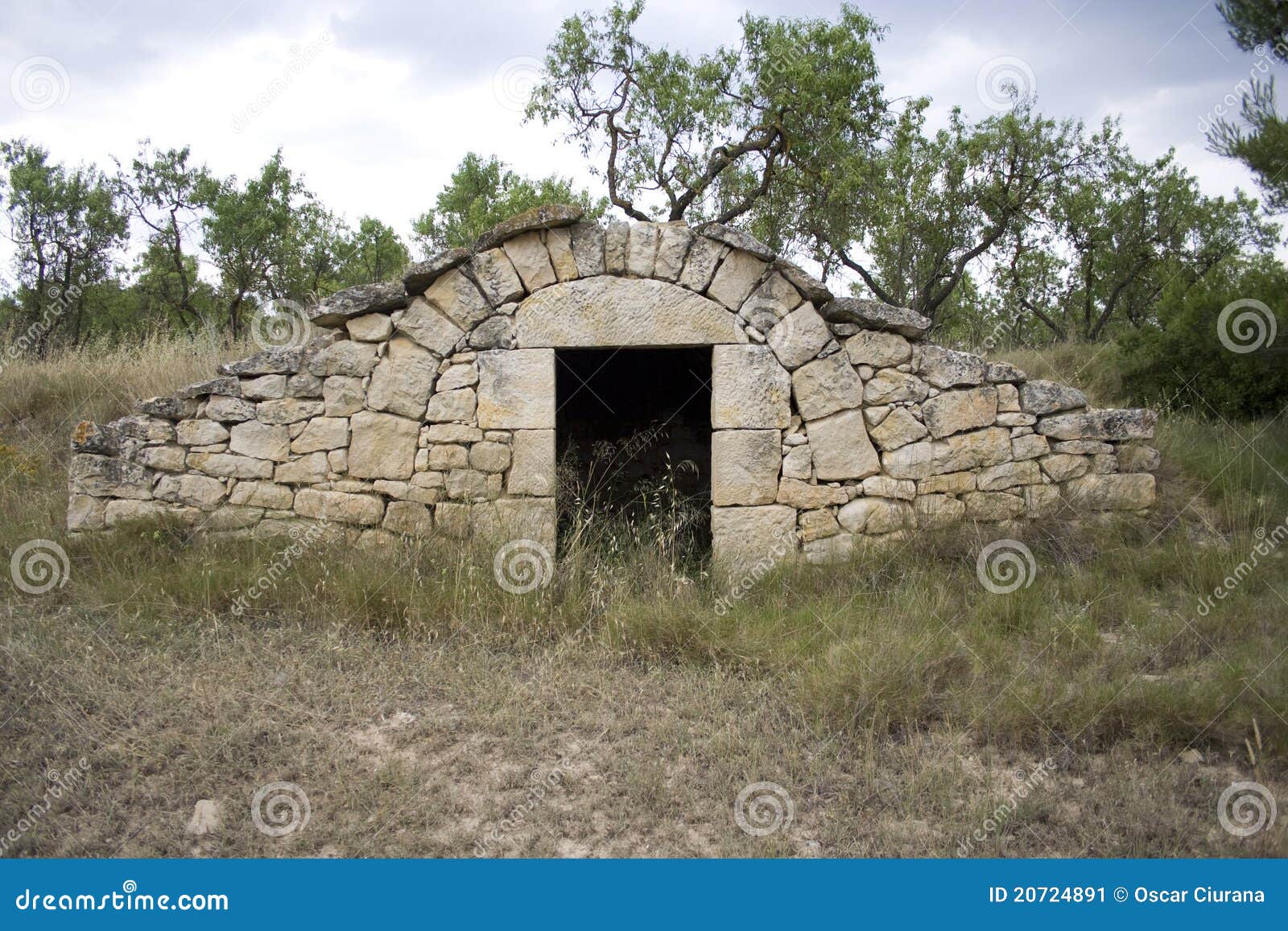 Stone hut stock image. Image of rustic, rural, urban - 20724891
